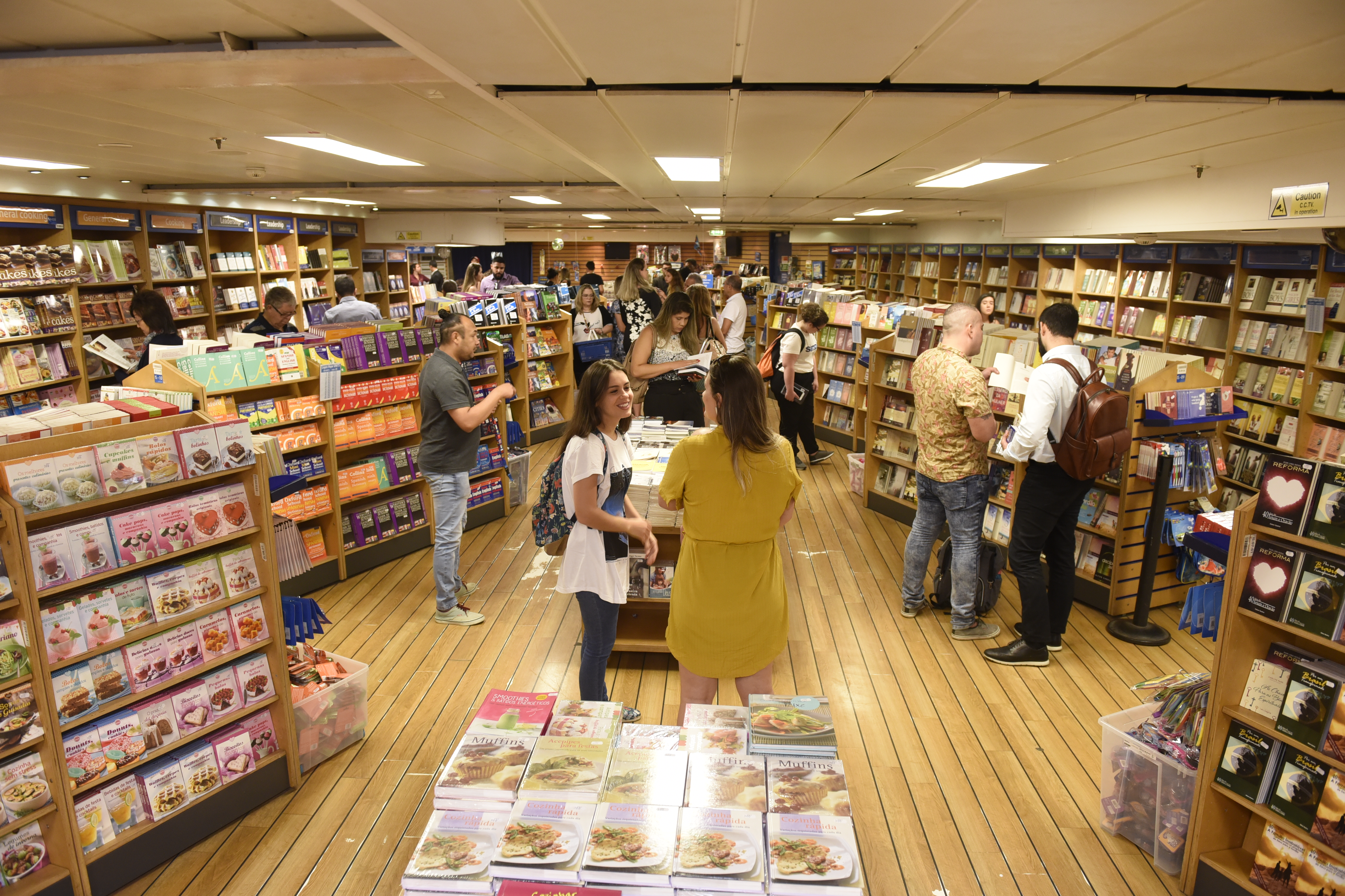 Vídeo: visitamos Logos Hope no ES; veja como é o navio por dentro | A ...