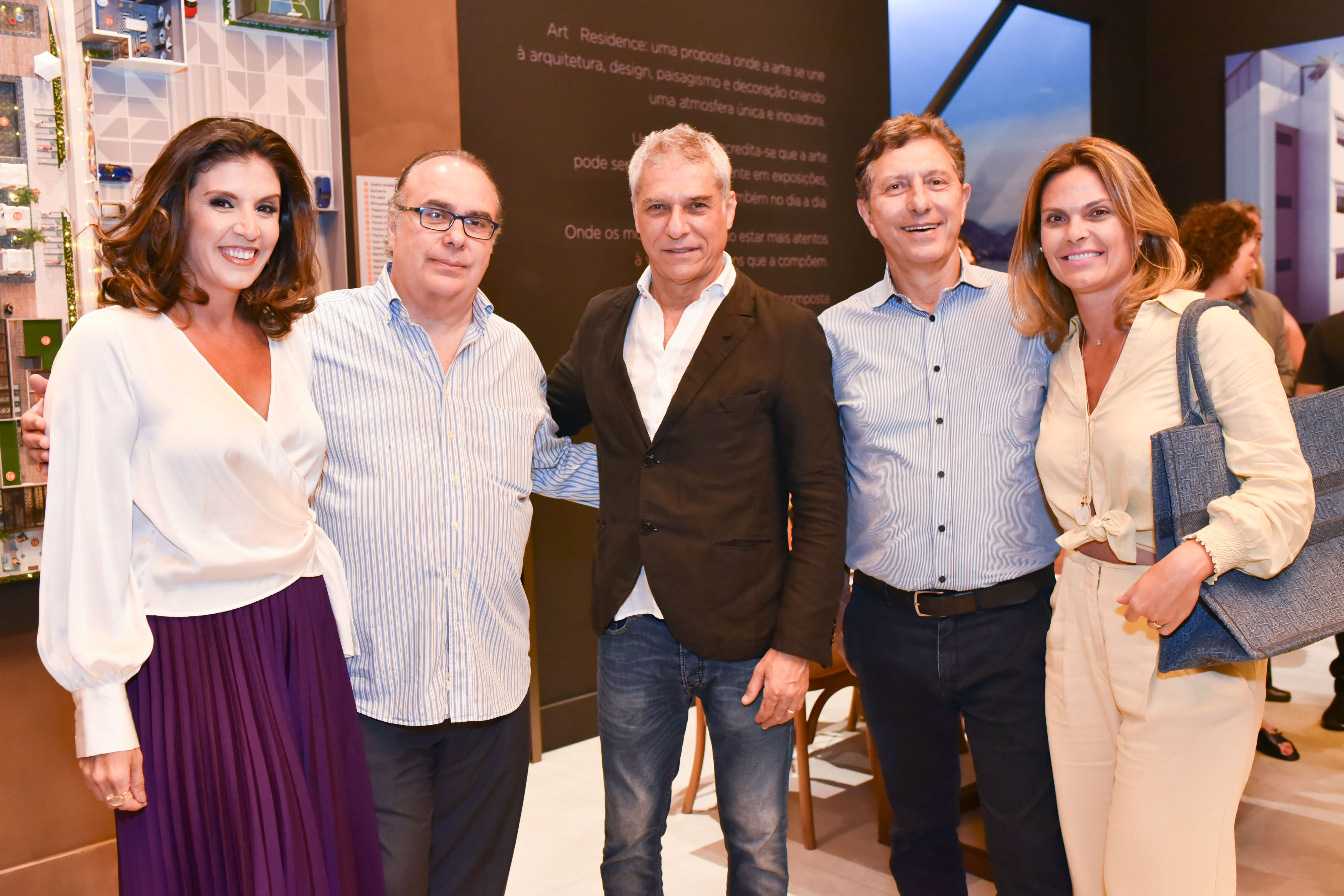 Fotos: Artista carioca José Bechara lança livro em Vitória | A Gazeta