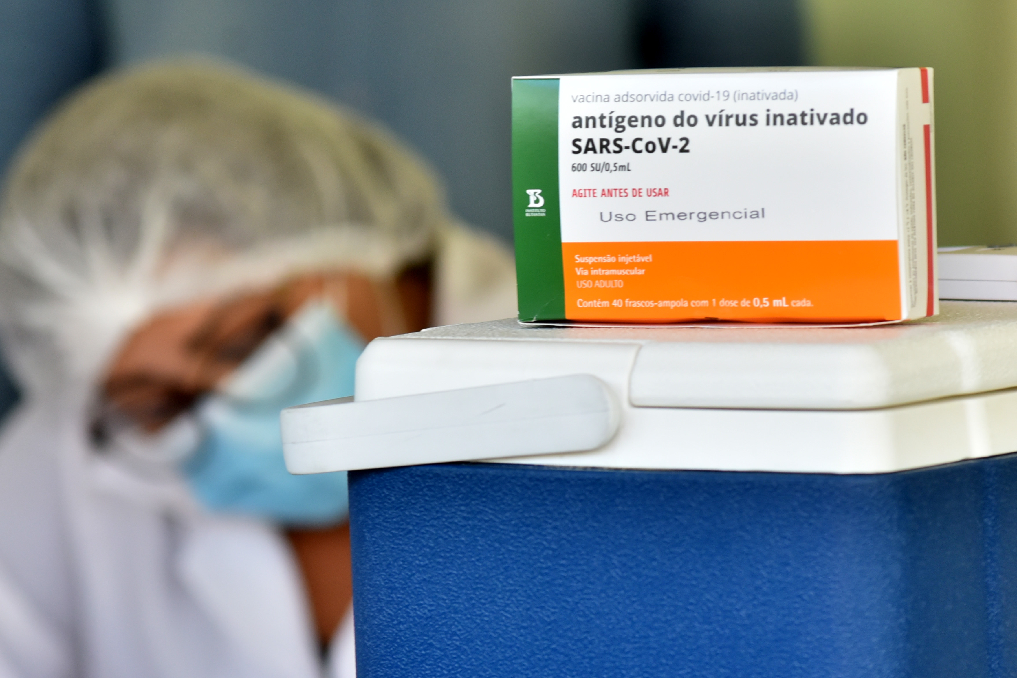 Vídeo: mais 54 mil novas doses de Coronavac chegam ao ES | A Gazeta