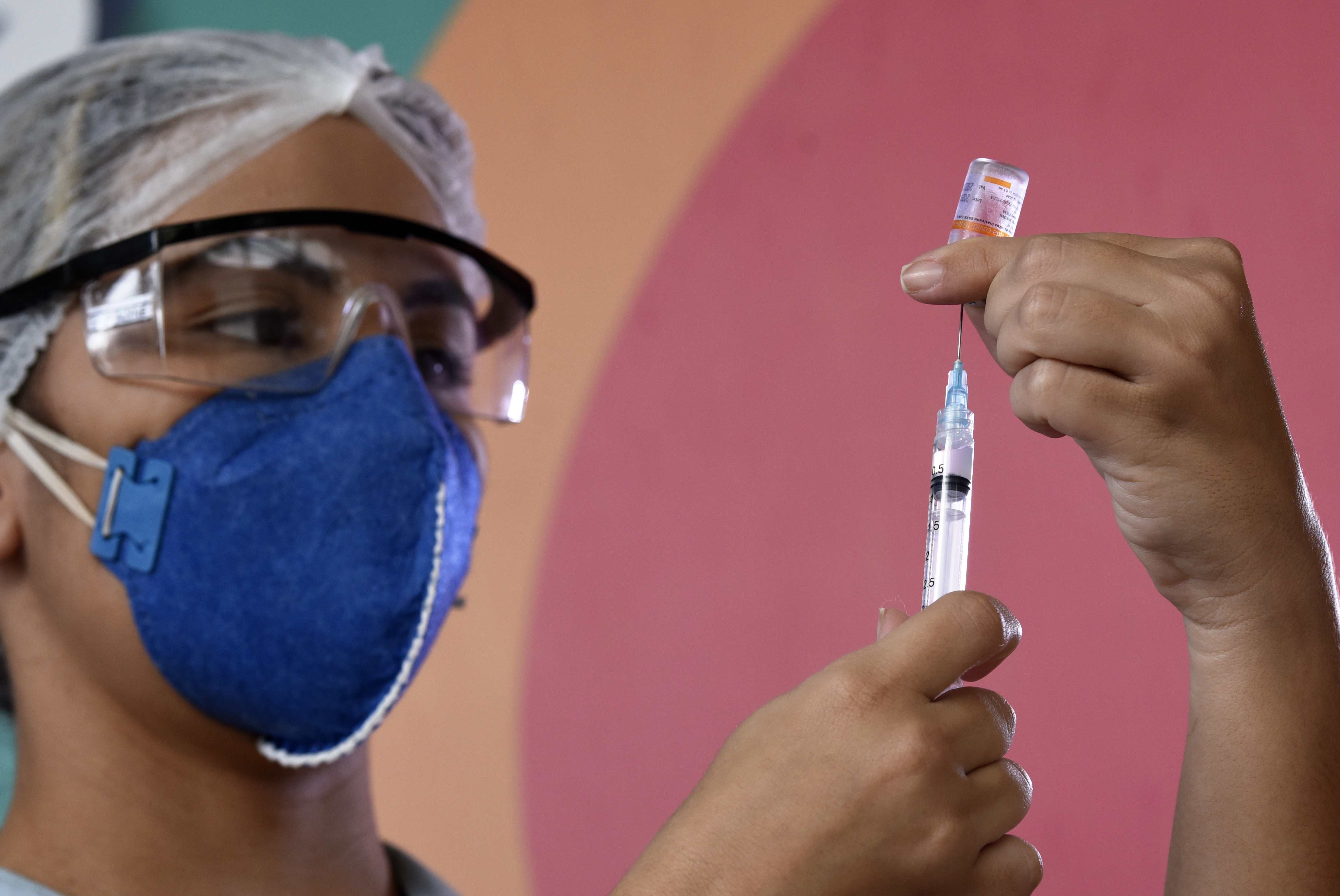 A Gazeta | Estudo confirma segurança da Coronavac e maior eficácia de ...