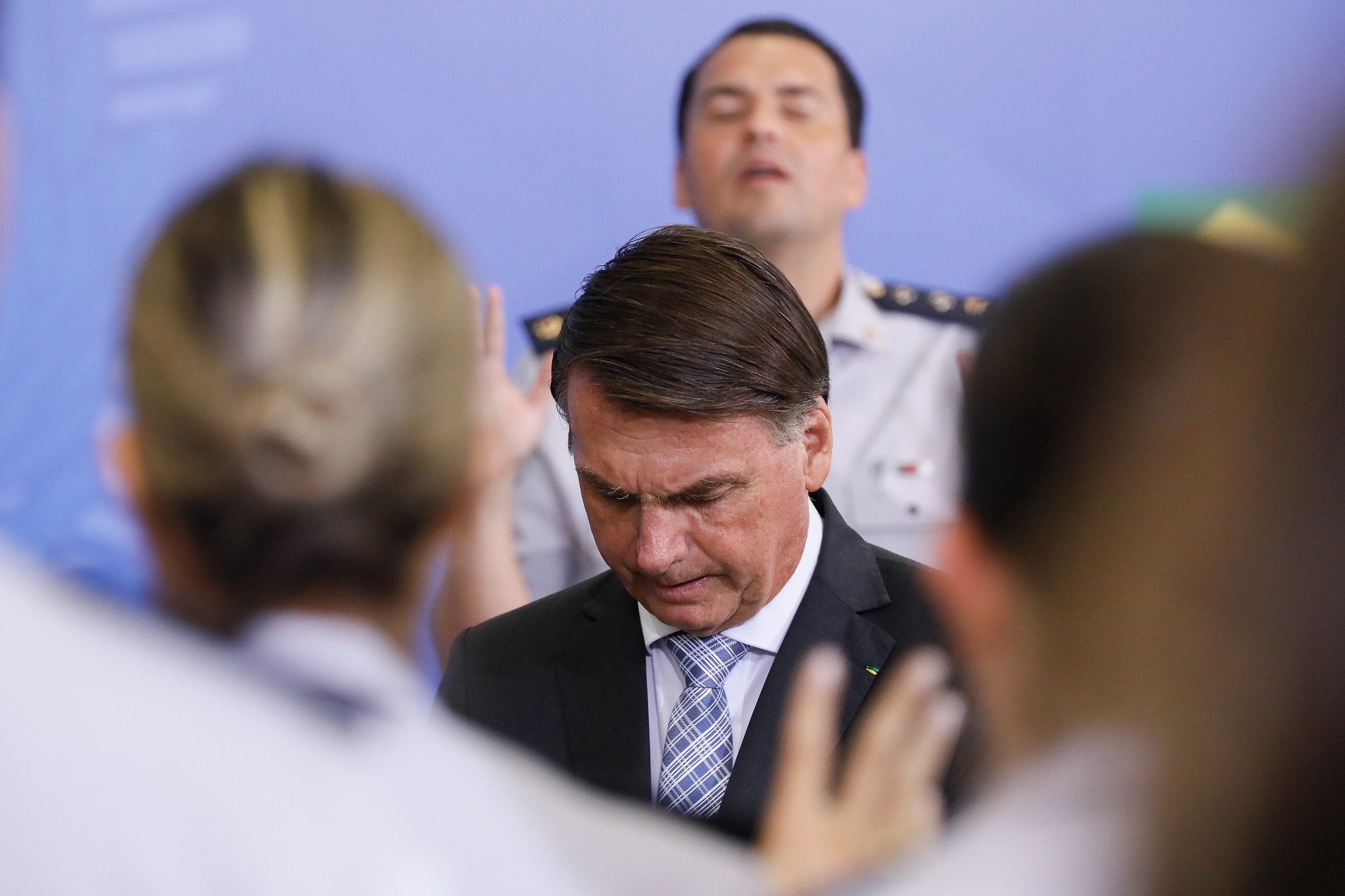 Bolsonaro edita mais 4 decretos para facilitar acesso a armas e ...