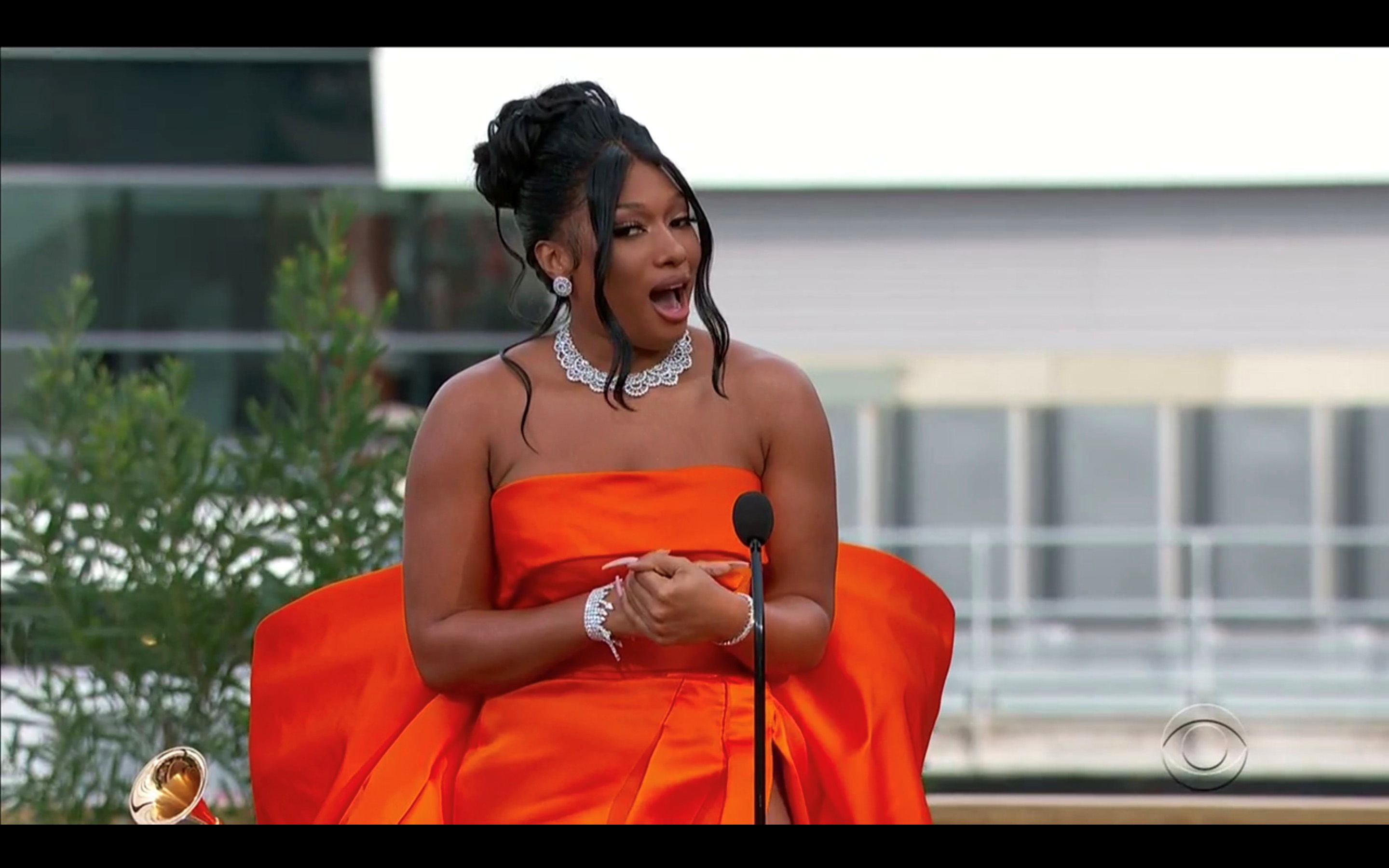 A Gazeta | Megan Thee Stallion vence Grammy e artista revelação
