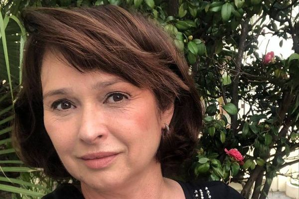 Myrian Rios surpreende fãs e revela que está completamente surda | A Gazeta