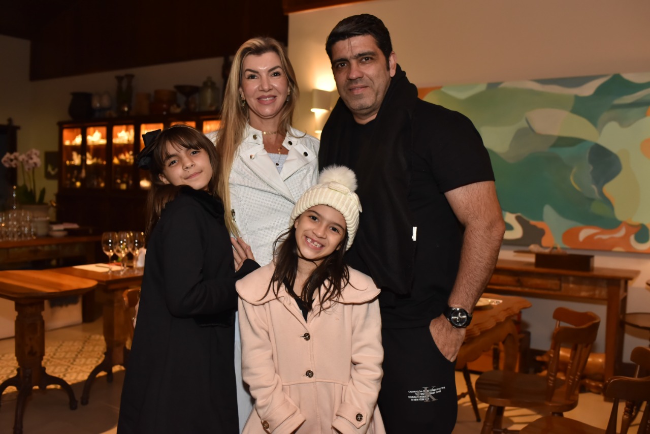 FOTOS: Exposição reúne obras de 7 artistas mulheres em Pedra Azul | A ...