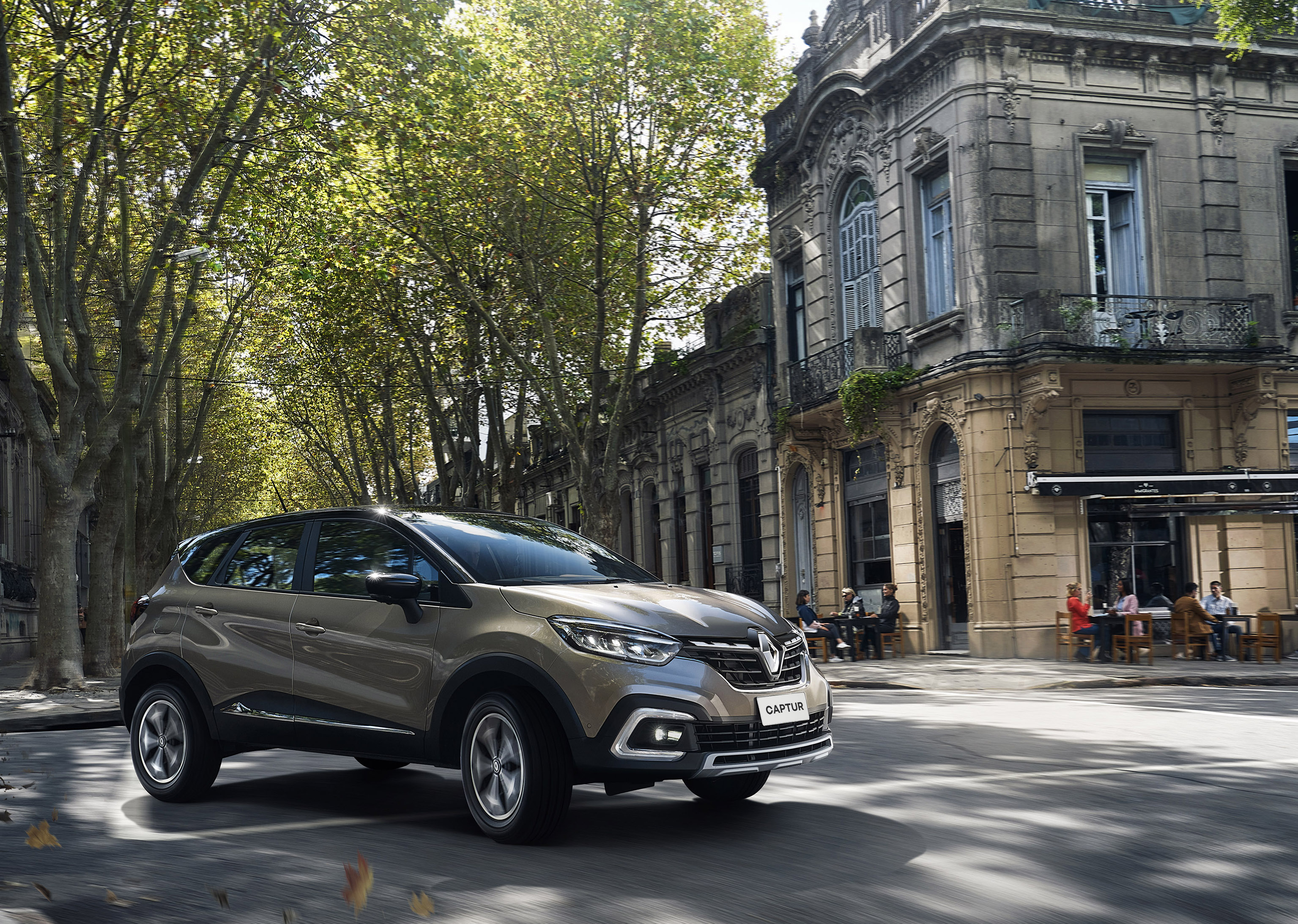 A Gazeta | Renault Captur 2022 chega ao mercado de cara nova e com ...
