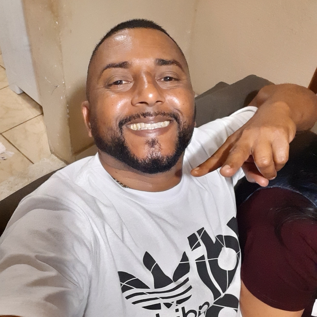 MC Raposão, do hit 'Estrada da Posse', morre aos 45 anos no ES | A Gazeta