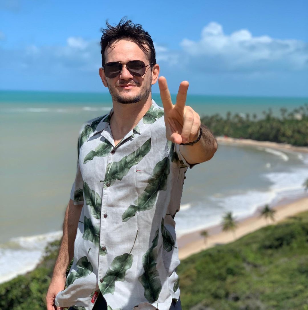 Padre Patrick entra para a agência de Whindersson Nunes e Gkay | A Gazeta