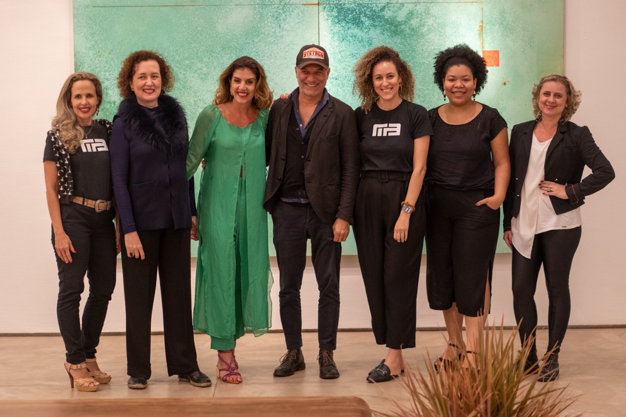 FOTOS E VÍDEO: veja como foi o vernissage de José Bechara em Vitória ...