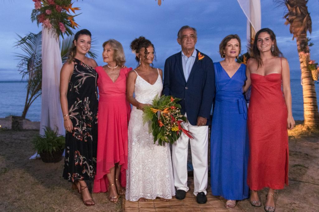 Fernanda Conde Vescovi e José Sales Filho dizem sim-sim na Bahia | A Gazeta