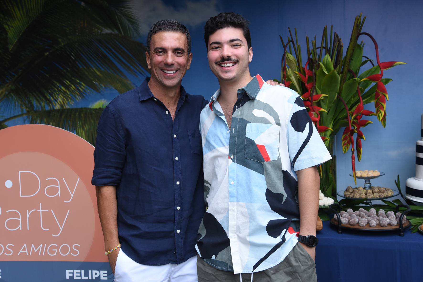 Léo de Castro e Felipe Finamore celebram aniversário com show da Blitz ...