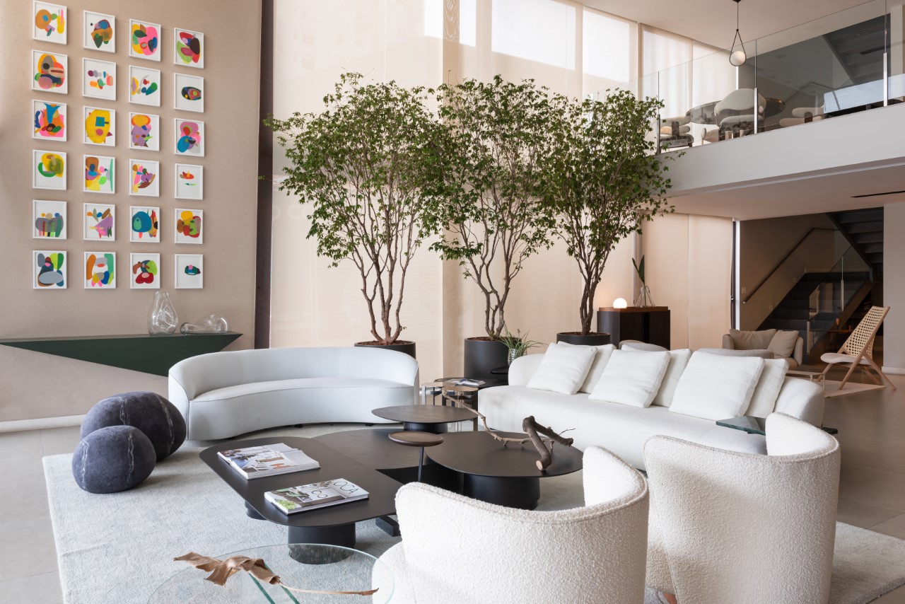 Novo showroom aposta em conforto e móveis do design nacional | A Gazeta