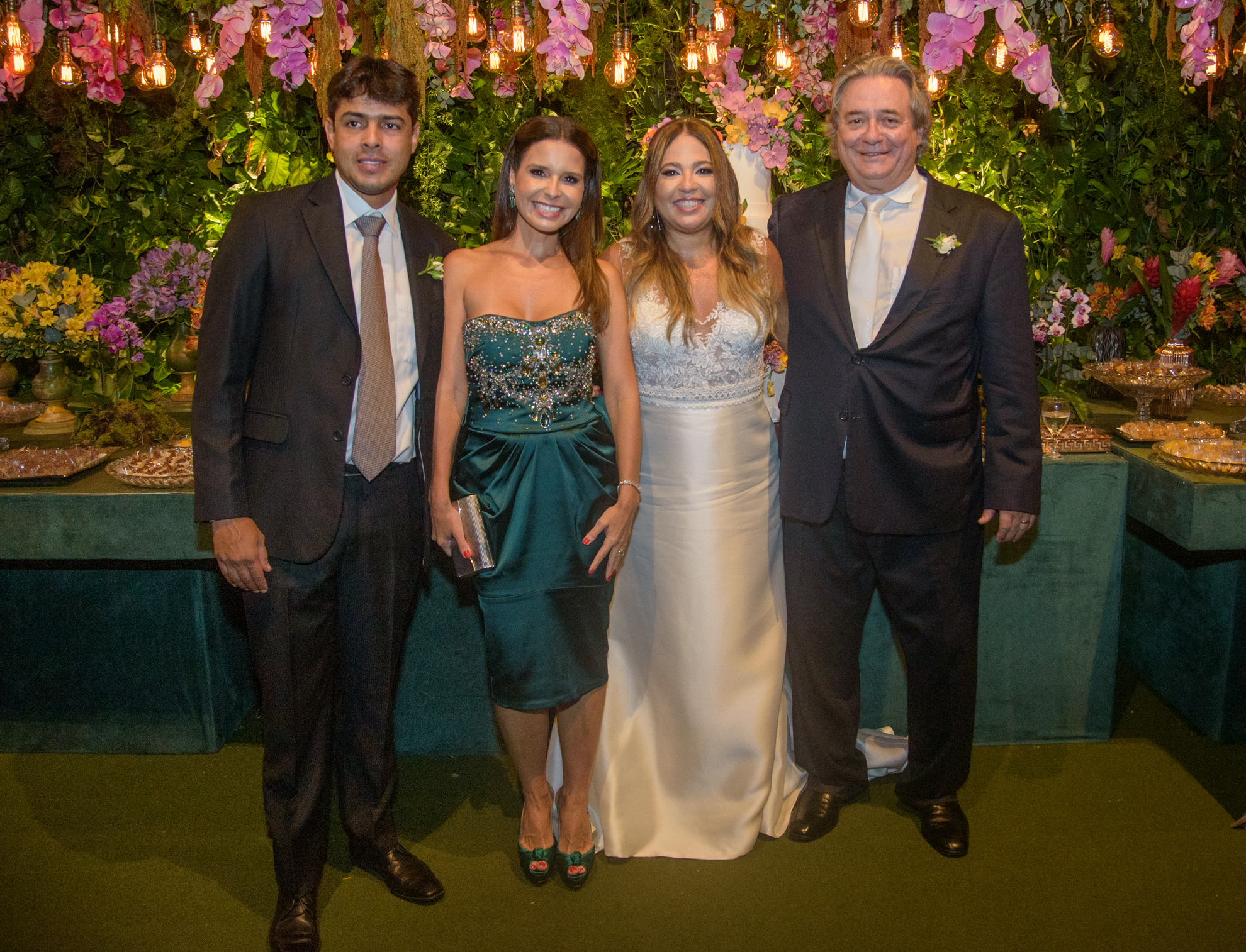 Luiz Paulo Vellozo Lucas e Roberta Furtado dizem sim-sim em Vitória | A ...