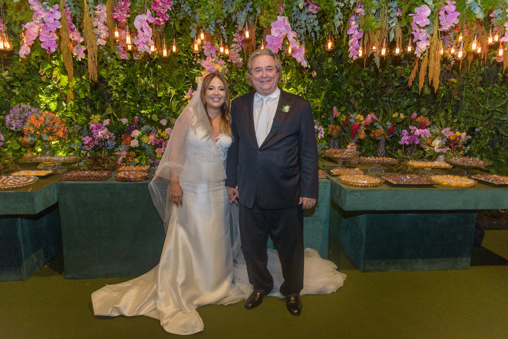 Luiz Paulo Vellozo Lucas e Roberta Furtado dizem sim-sim em Vitória | A Gazeta