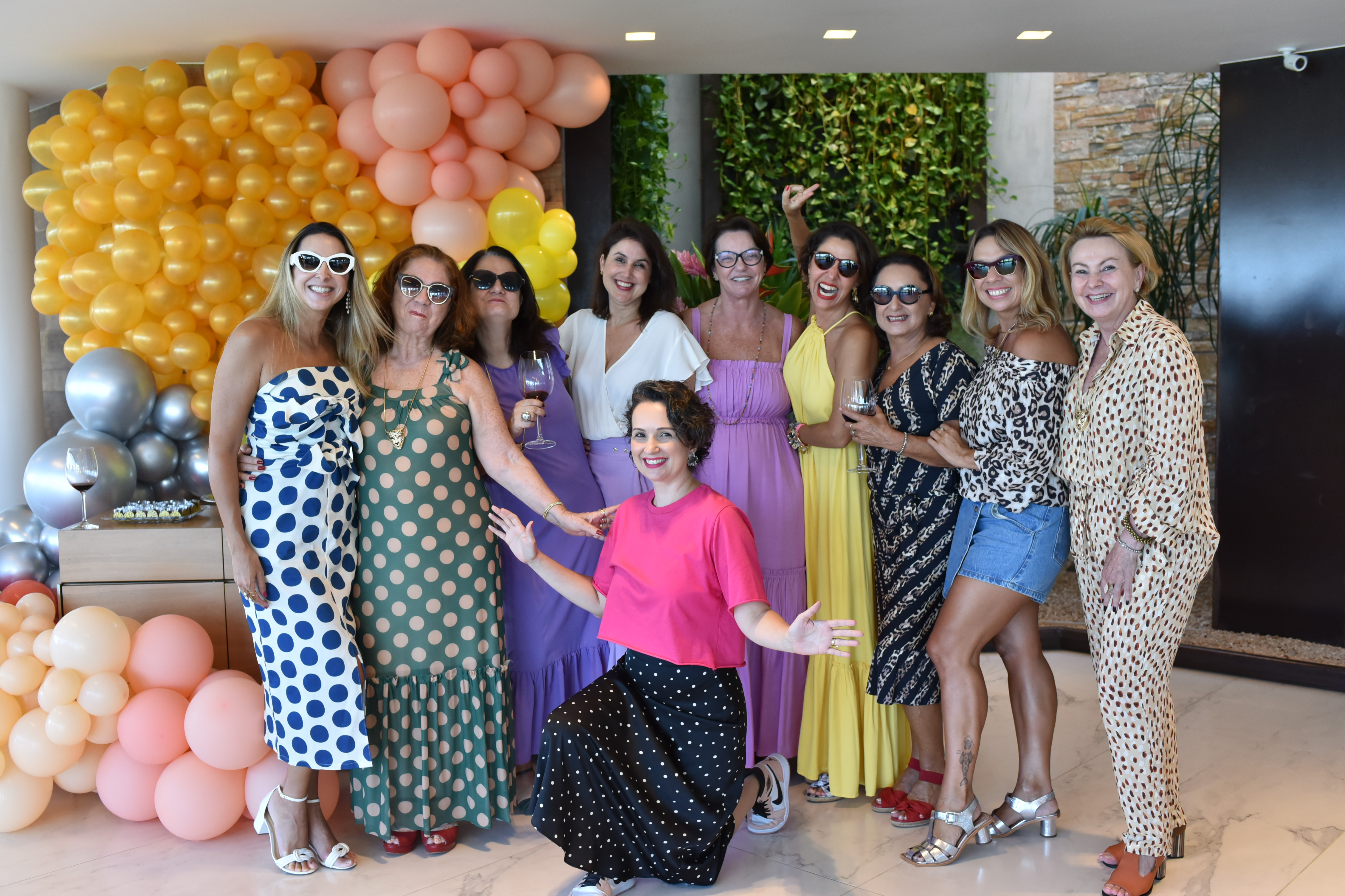 Eulália Chieppe comemora aniversário com festa na Ilha do Frade | A Gazeta