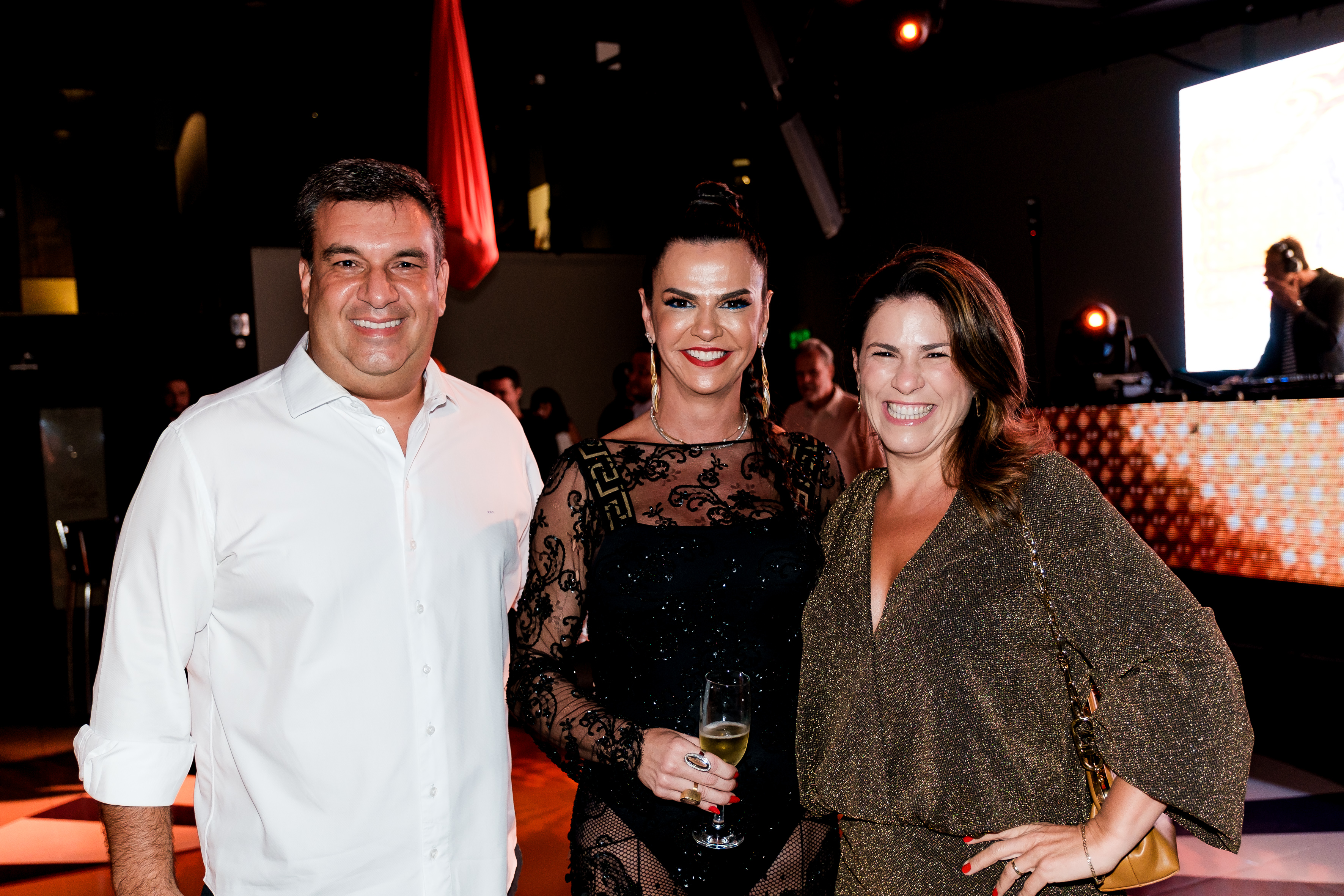 Mariana Maciel comemora 47 anos com festa inspirada no circo em Vitória | A Gazeta