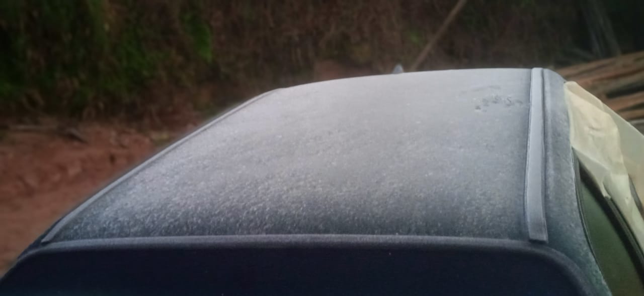 Vídeo: moradores registram geada em cidades no Sul do ES | A Gazeta