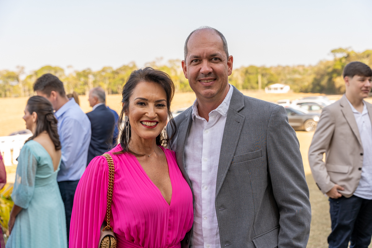 HZ | Brunelly Berger e Igor Vargas dizem sim-sim na Pedra Azul; veja ...