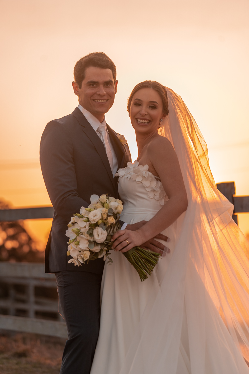 HZ | Brunelly Berger e Igor Vargas dizem sim-sim na Pedra Azul; veja ...