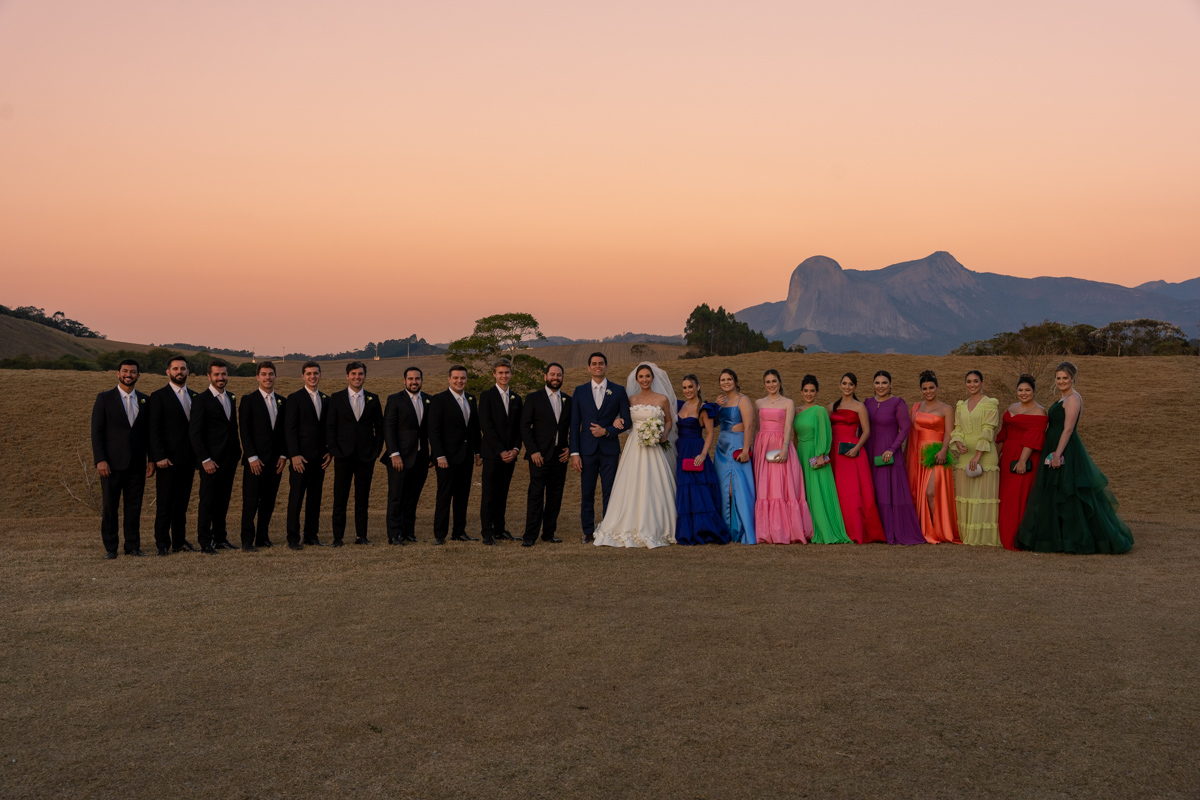 HZ | Brunelly Berger e Igor Vargas dizem sim-sim na Pedra Azul; veja ...