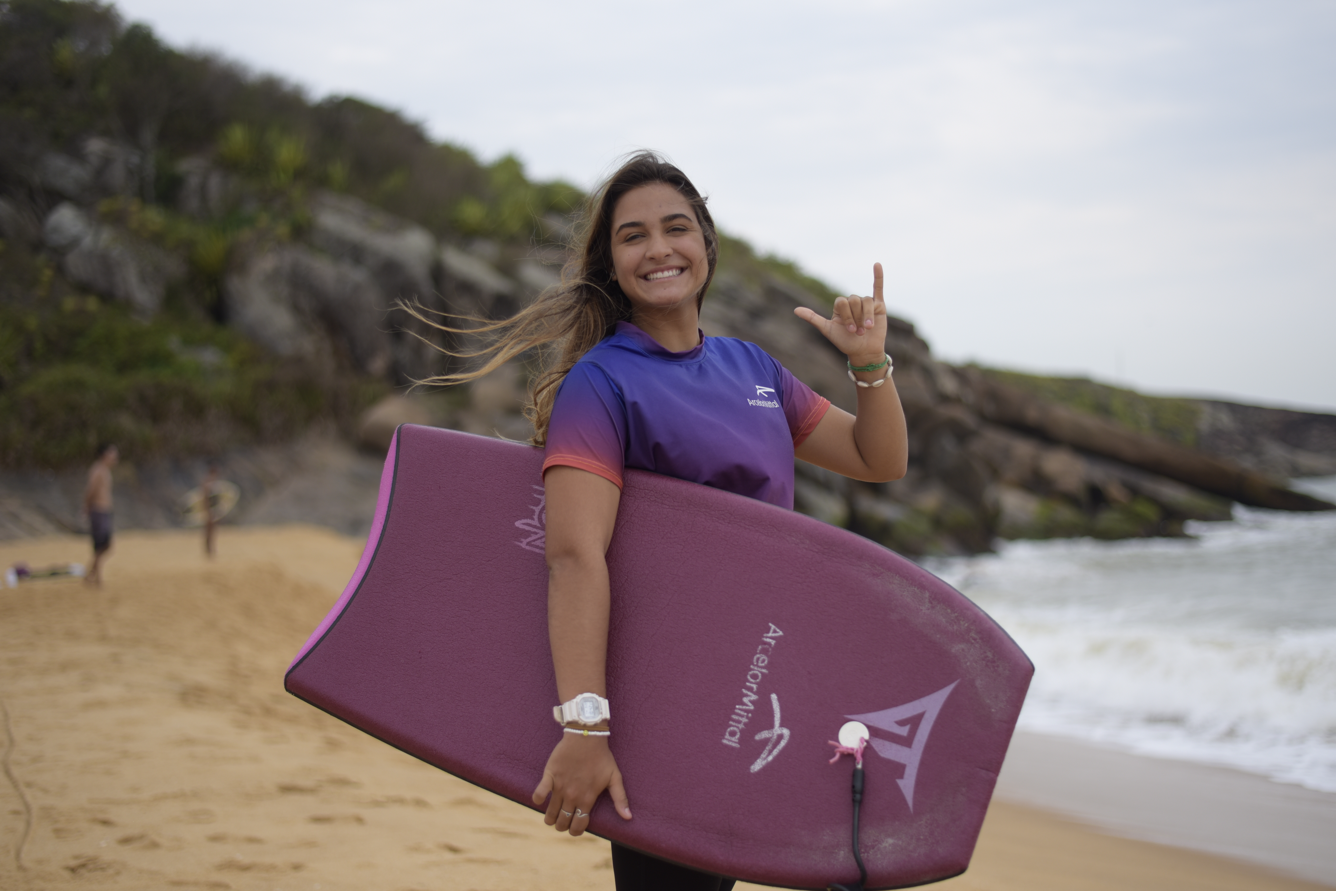 Campeã, filha de Neymara e escrevendo sua história! Conheça Luna ...
