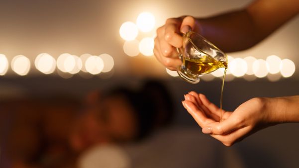 HZ | Massagem tântrica: o que é e quais os benefícios da prática | A Gazeta