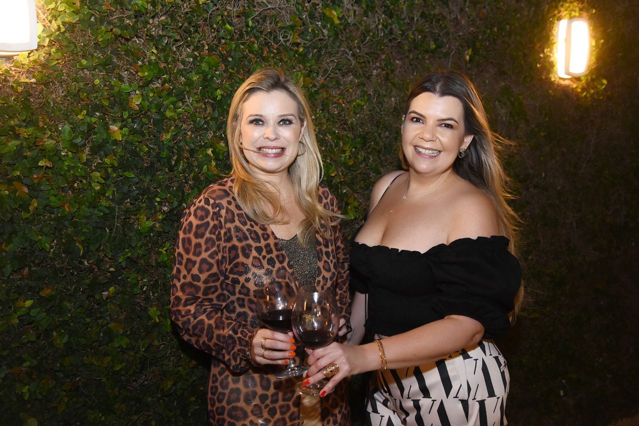 HZ | Flávia Fardim comemora aniversário em sunset party em Vila Velha ...