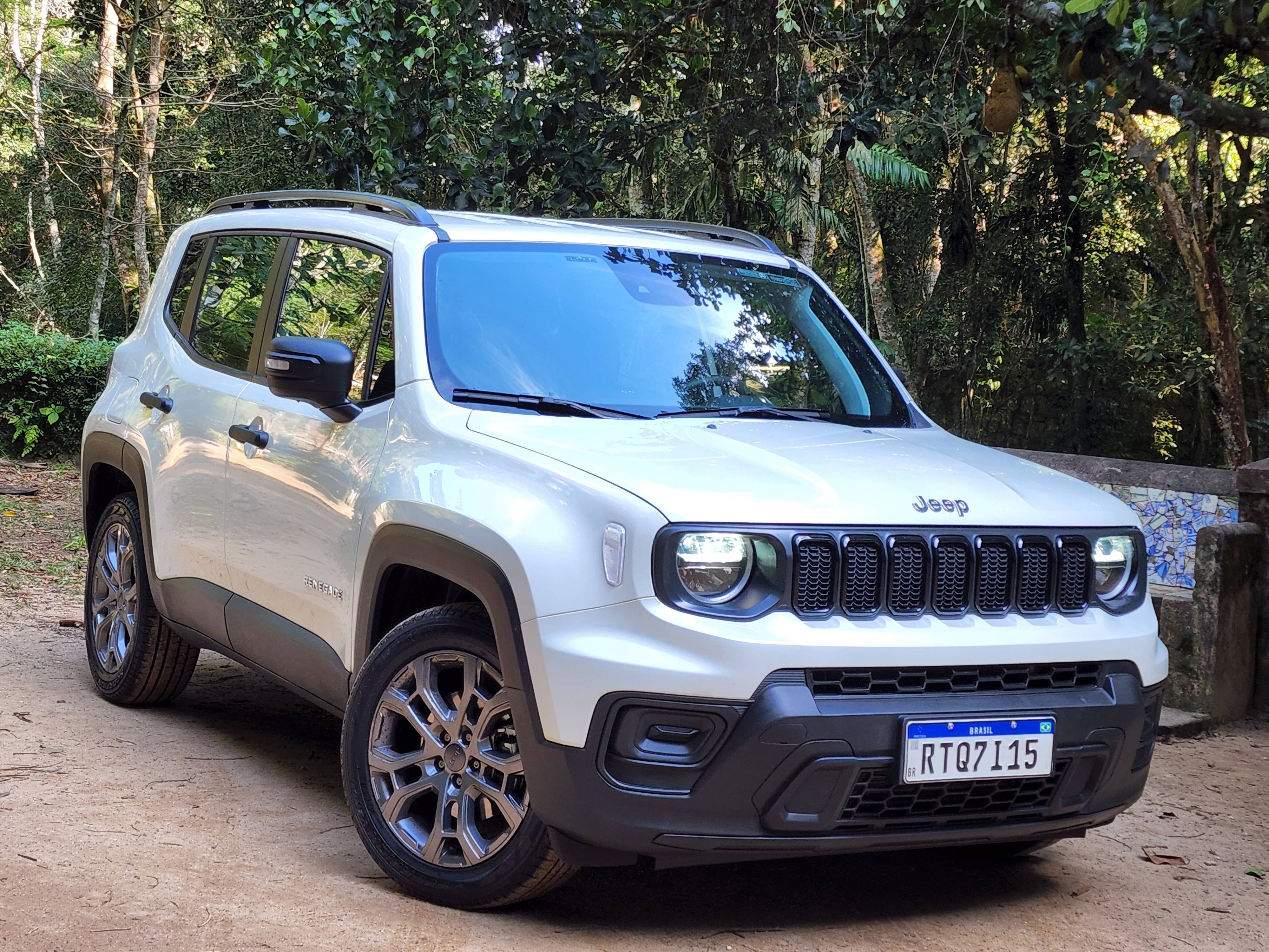 Versão Sport é a entrada do Jeep Renegade com novo motor 1.3 turbo | A ...