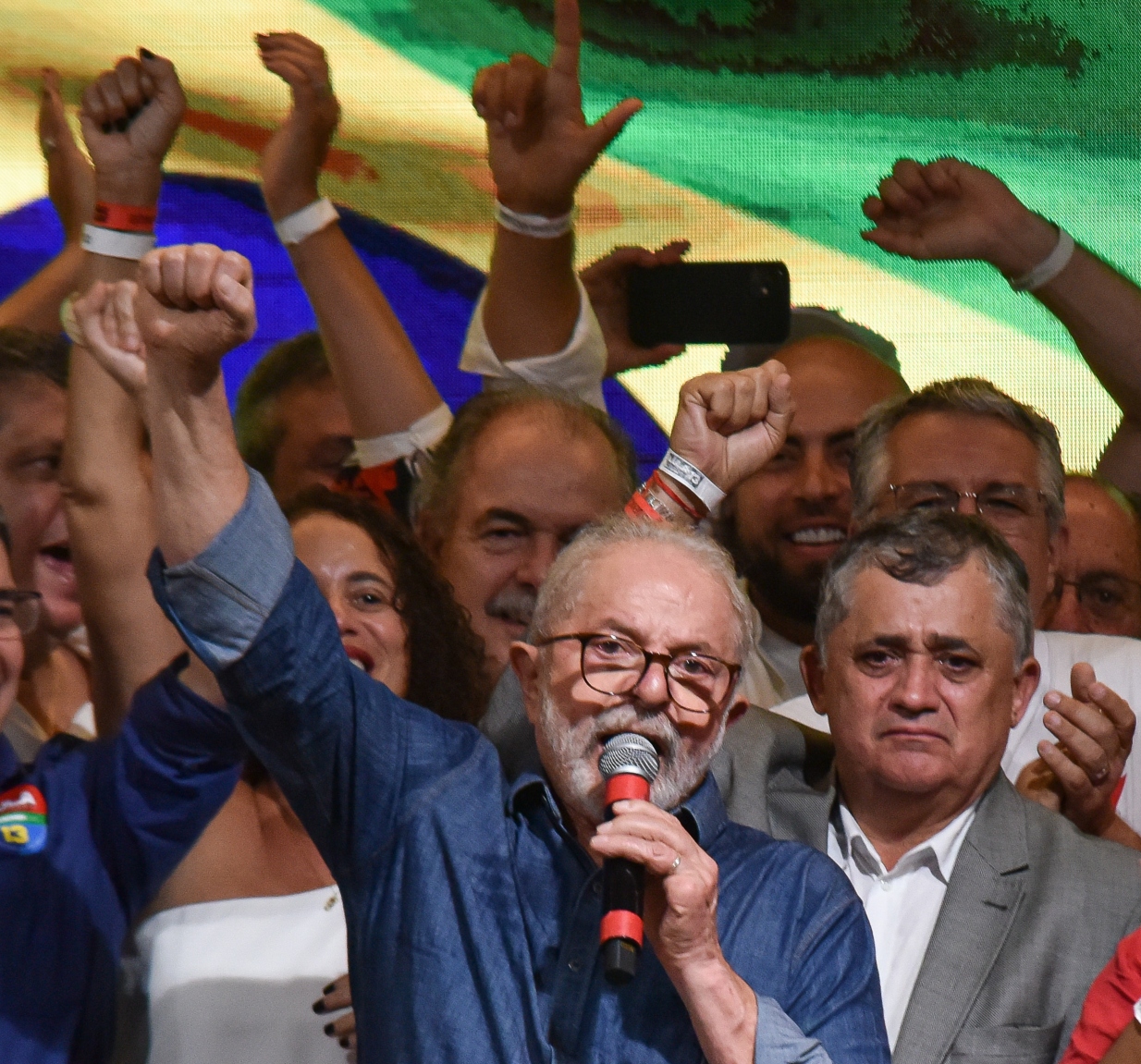 Apuração chega a 100%; Lula teve 2,1 milhões de votos a mais que ...