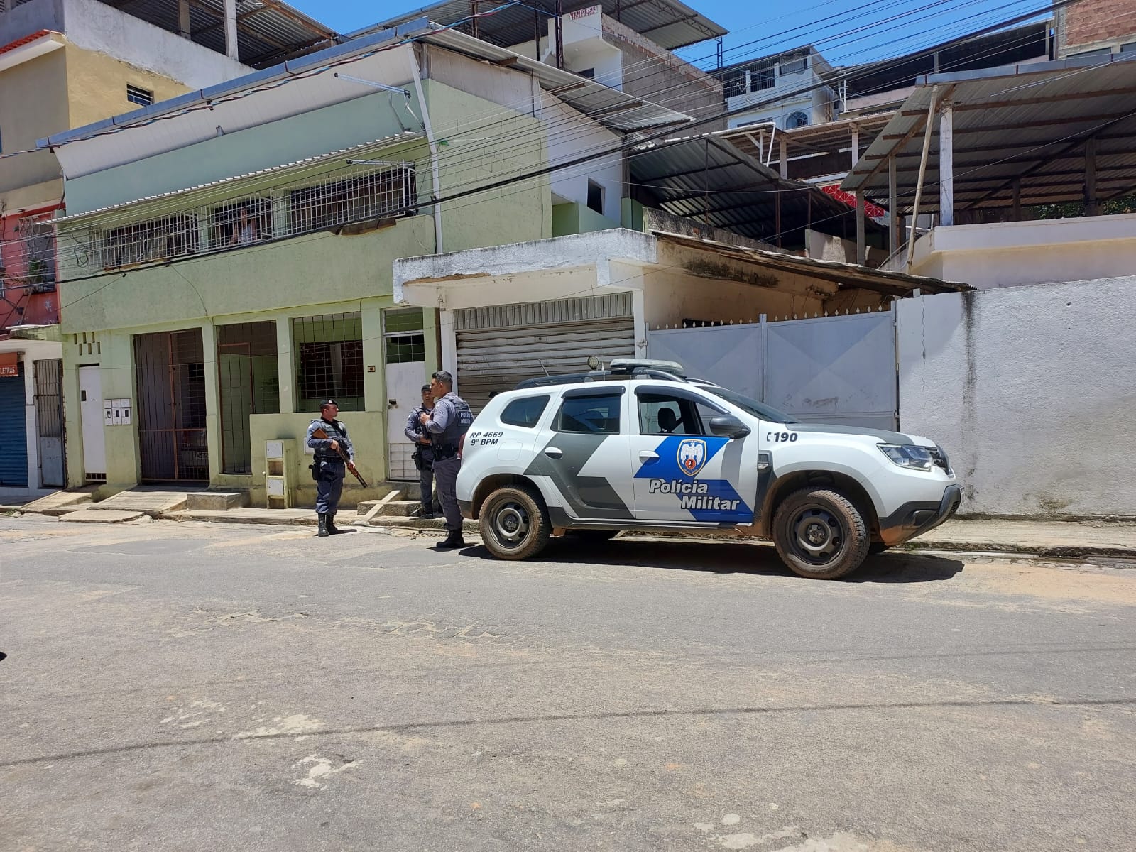 A Gazeta Homem é Preso Após Atirar Dentro De Casa E Ameaçar Ex Pelo