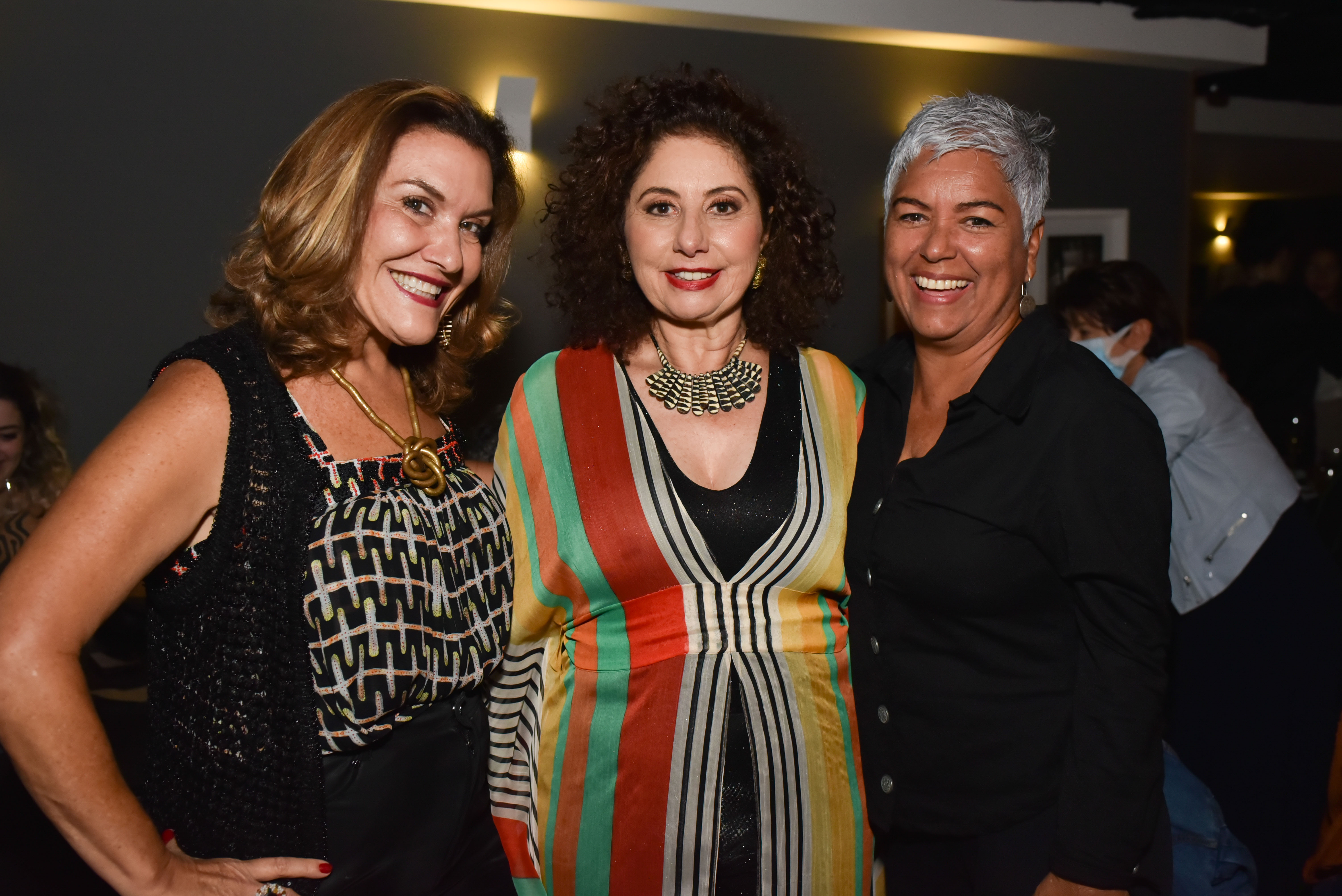 HZ | Anginha Buaiz apresenta o show 'CantArte' em Vitória; veja fotos | A Gazeta