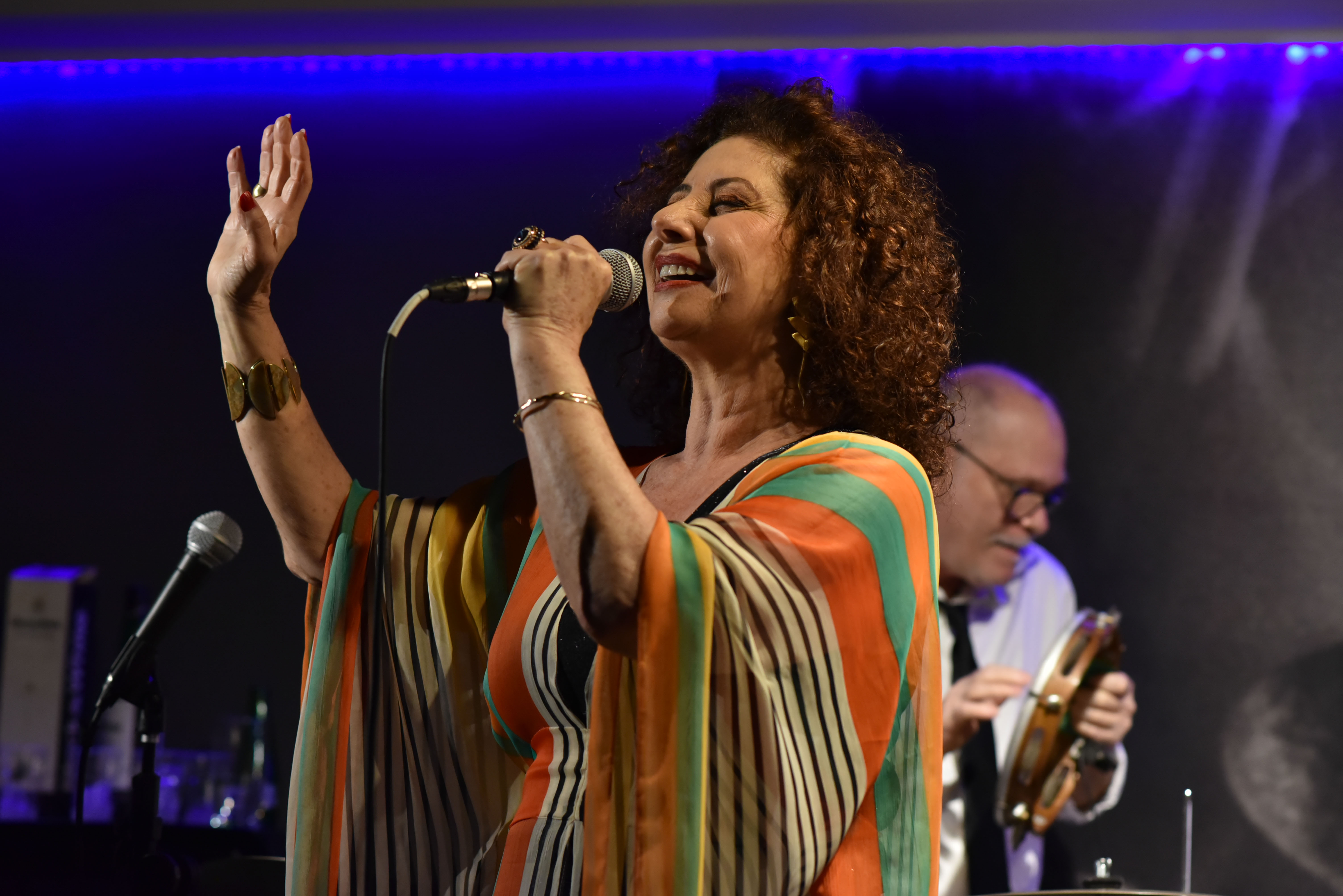 HZ | Anginha Buaiz apresenta o show 'CantArte' em Vitória; veja fotos ...