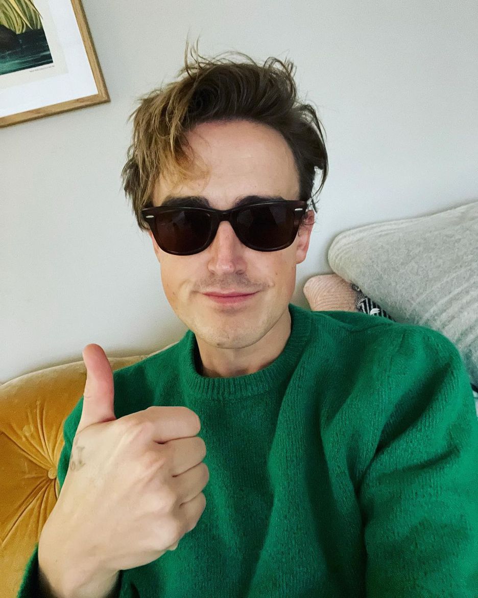 Tom Fletcher, da banda McFly, está tratando de inflamação no olho | HZ