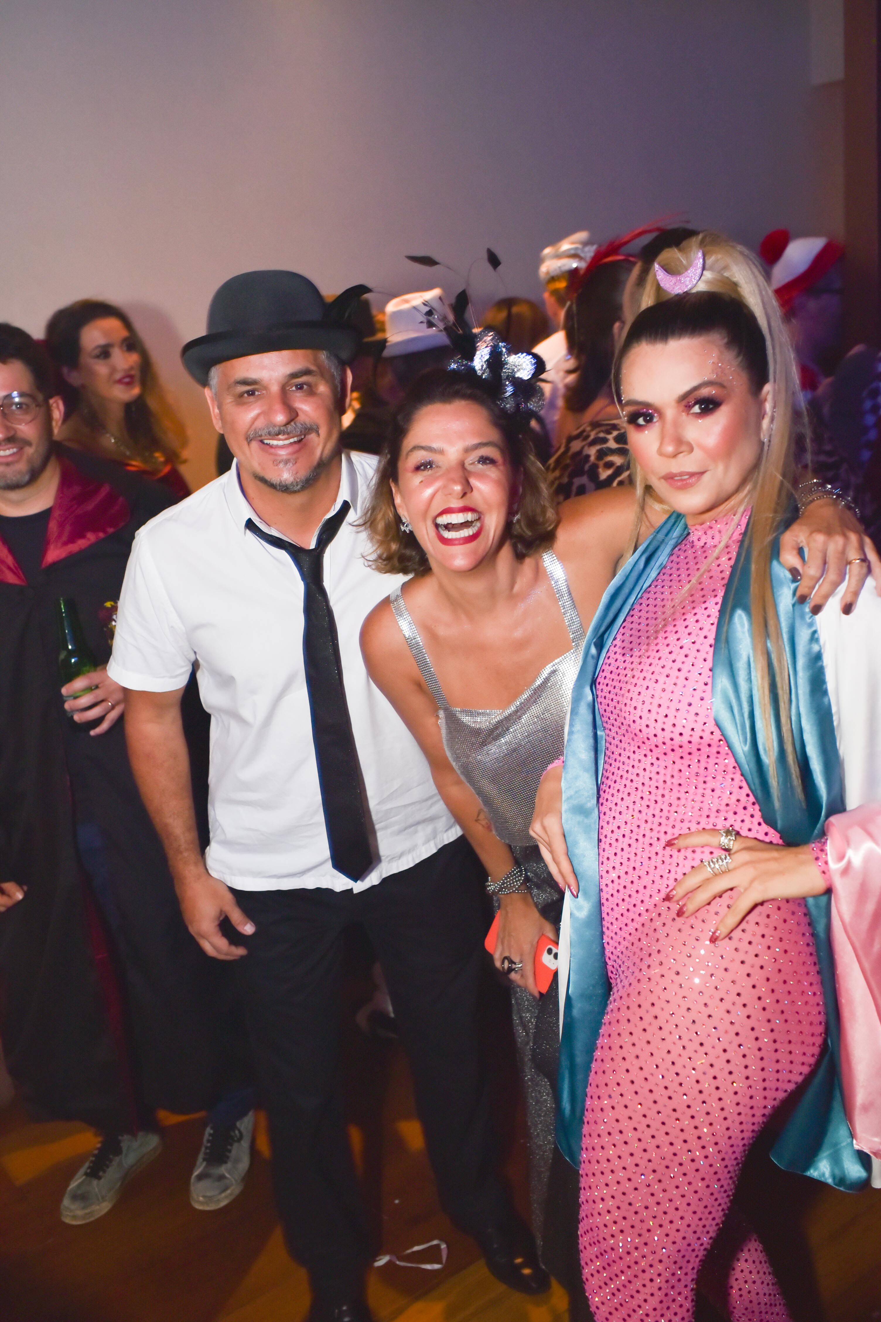 HZ | Baile Secreto: show de alegria e luxo no Carnaval de Vitória | A Gazeta