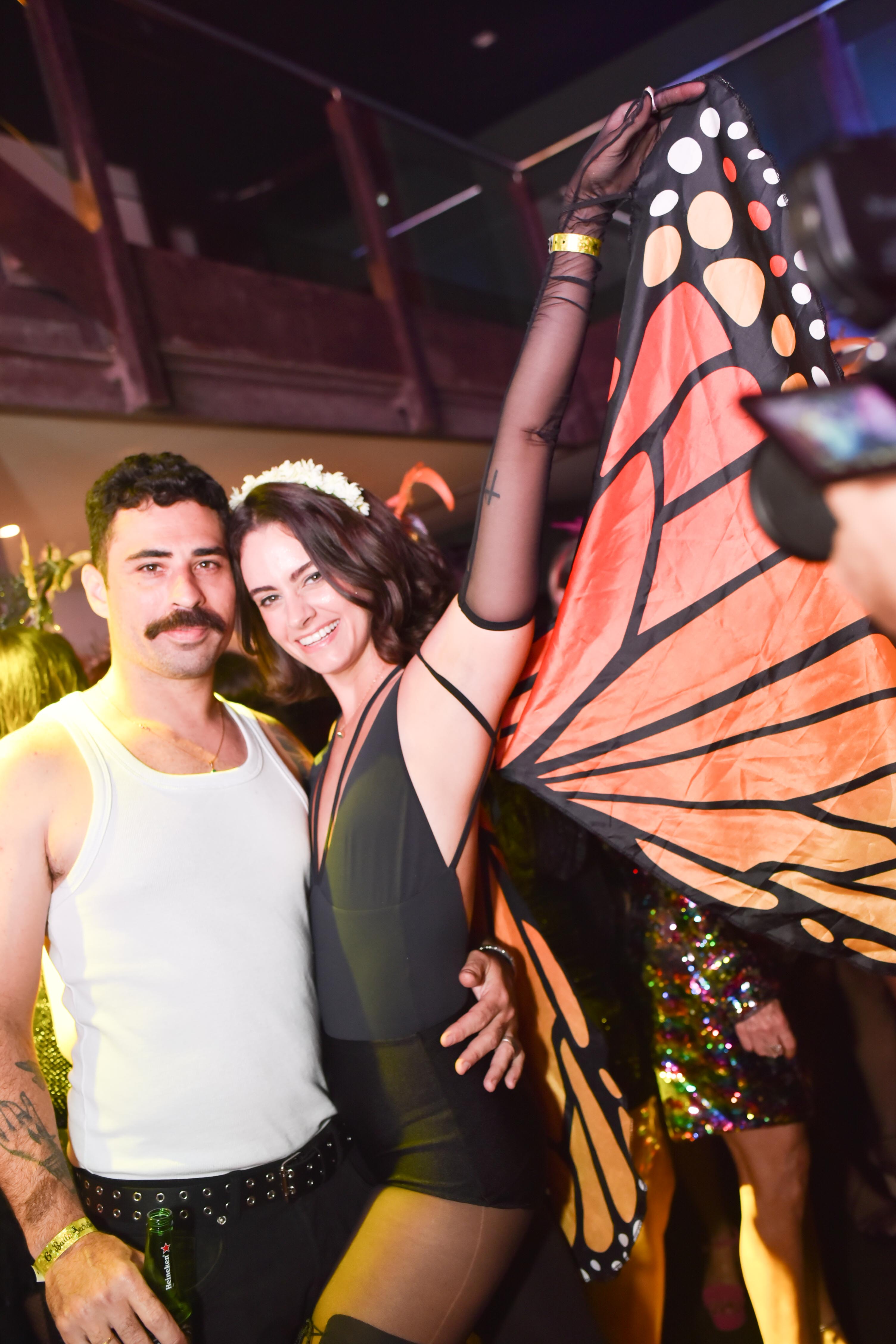 HZ | Baile Secreto: show de alegria e luxo no Carnaval de Vitória | A ...