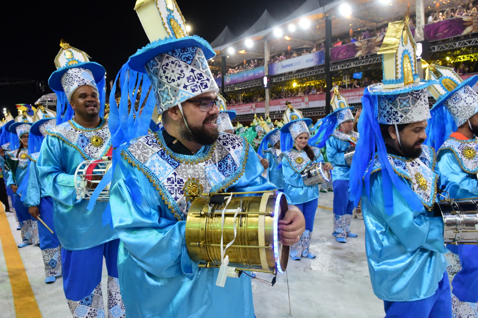 A Gazeta | Carnaval 2023: baterias deram show e sambas empolgaram; veja ...