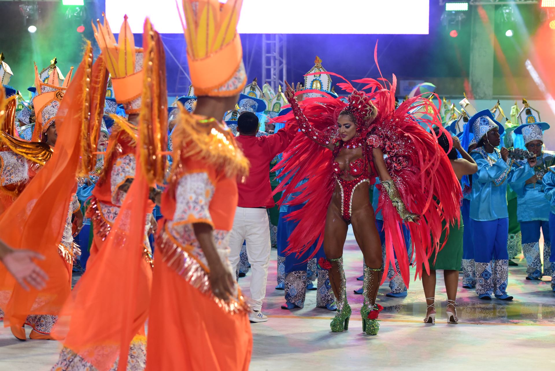 A Gazeta | Carnaval 2023: baterias deram show e sambas empolgaram; veja ...