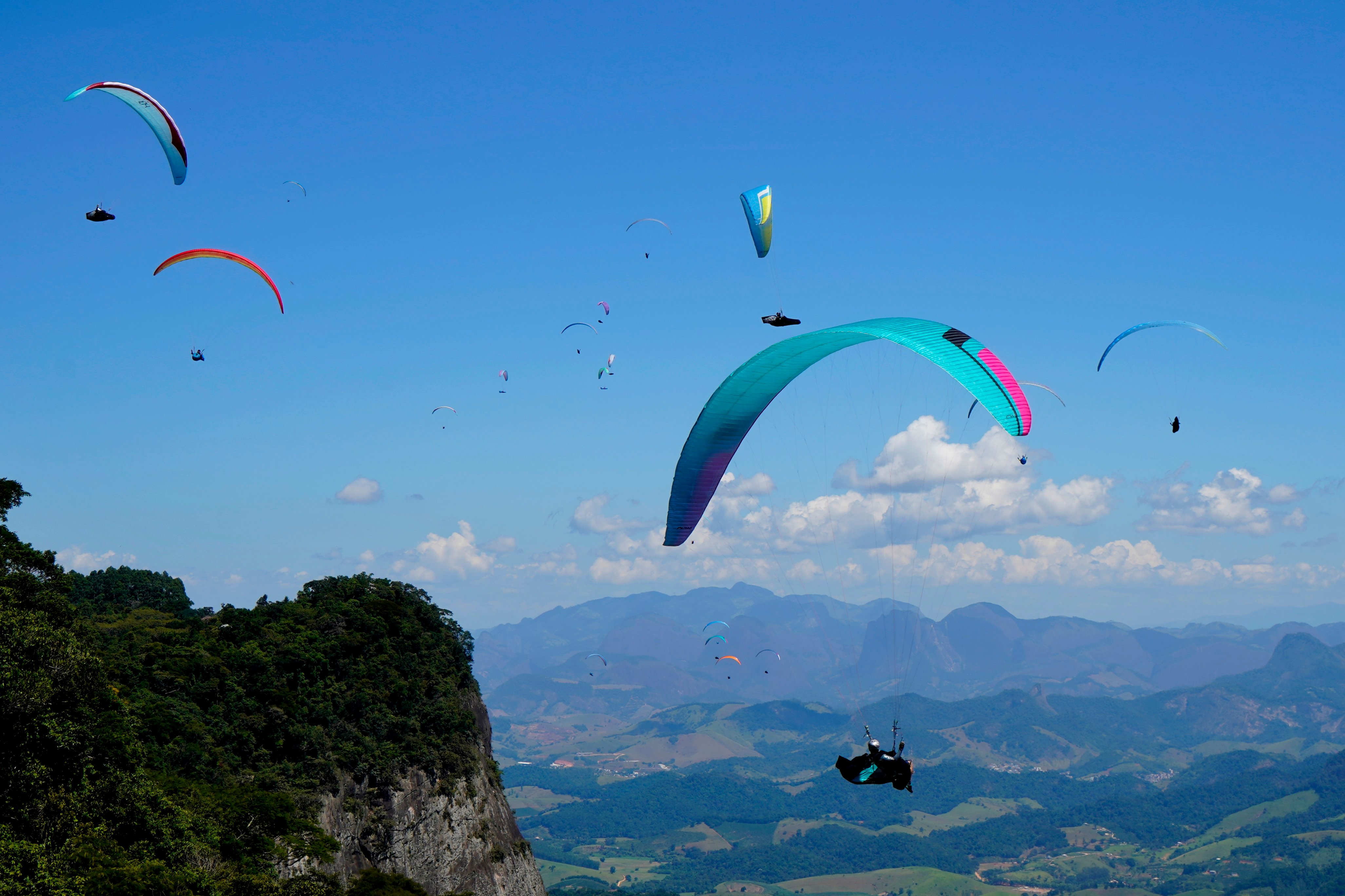 A Gazeta | Confira imagens da Copa do Mundo de Parapente, em Castelo