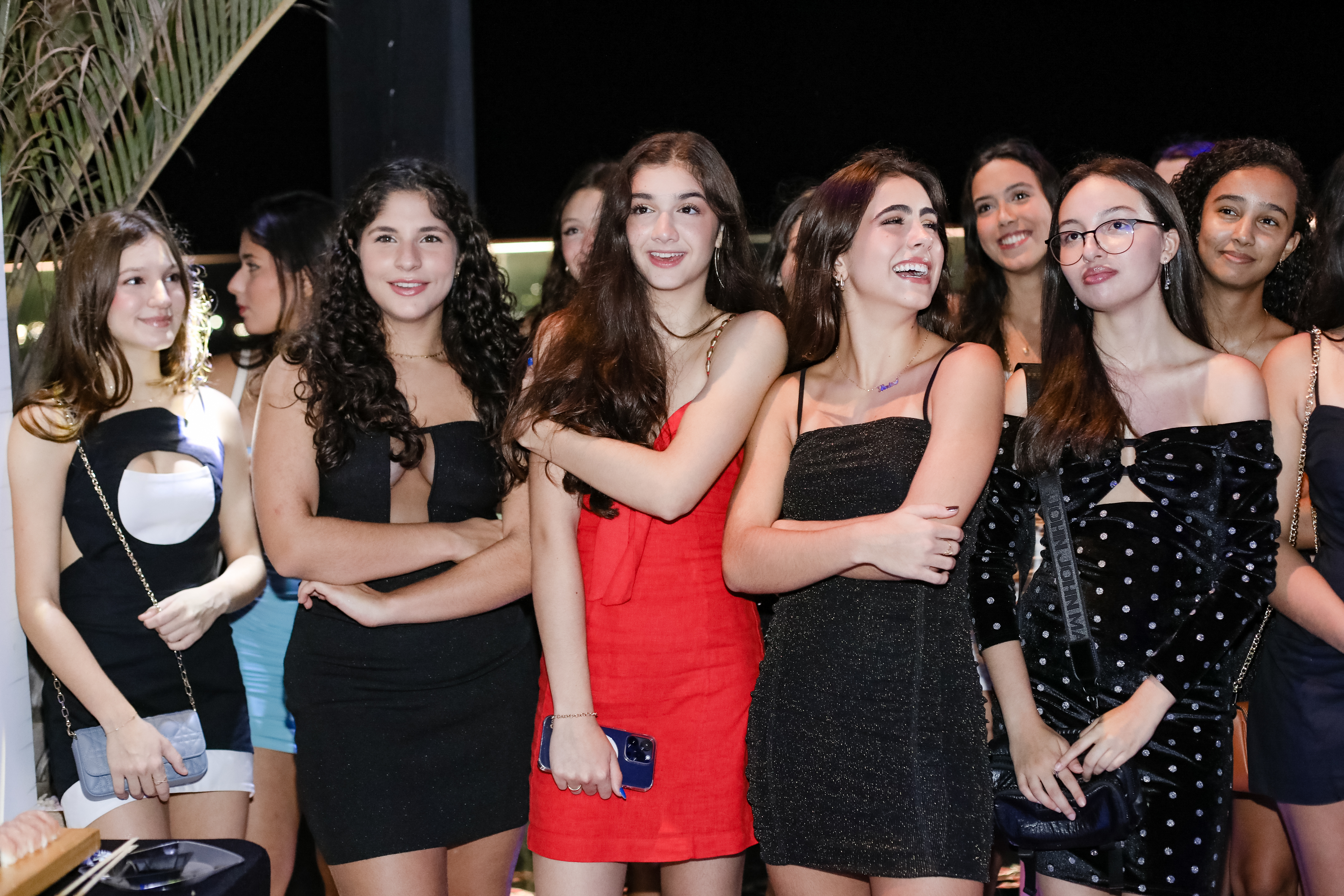 HZ | Felipe Buaiz comemora 15 anos com festa na Ilha do Frade | A Gazeta