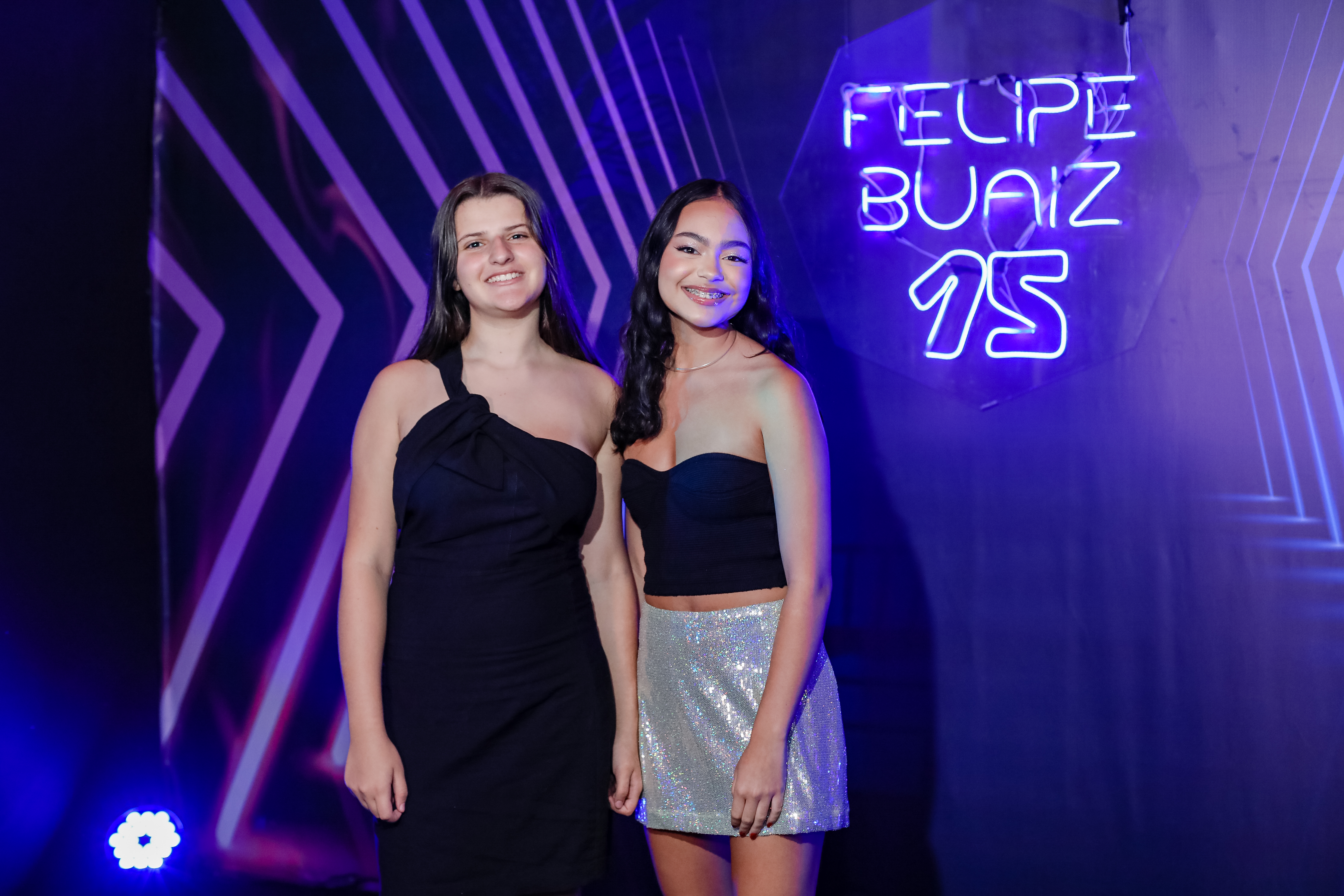 HZ | Felipe Buaiz comemora 15 anos com festa na Ilha do Frade | A Gazeta