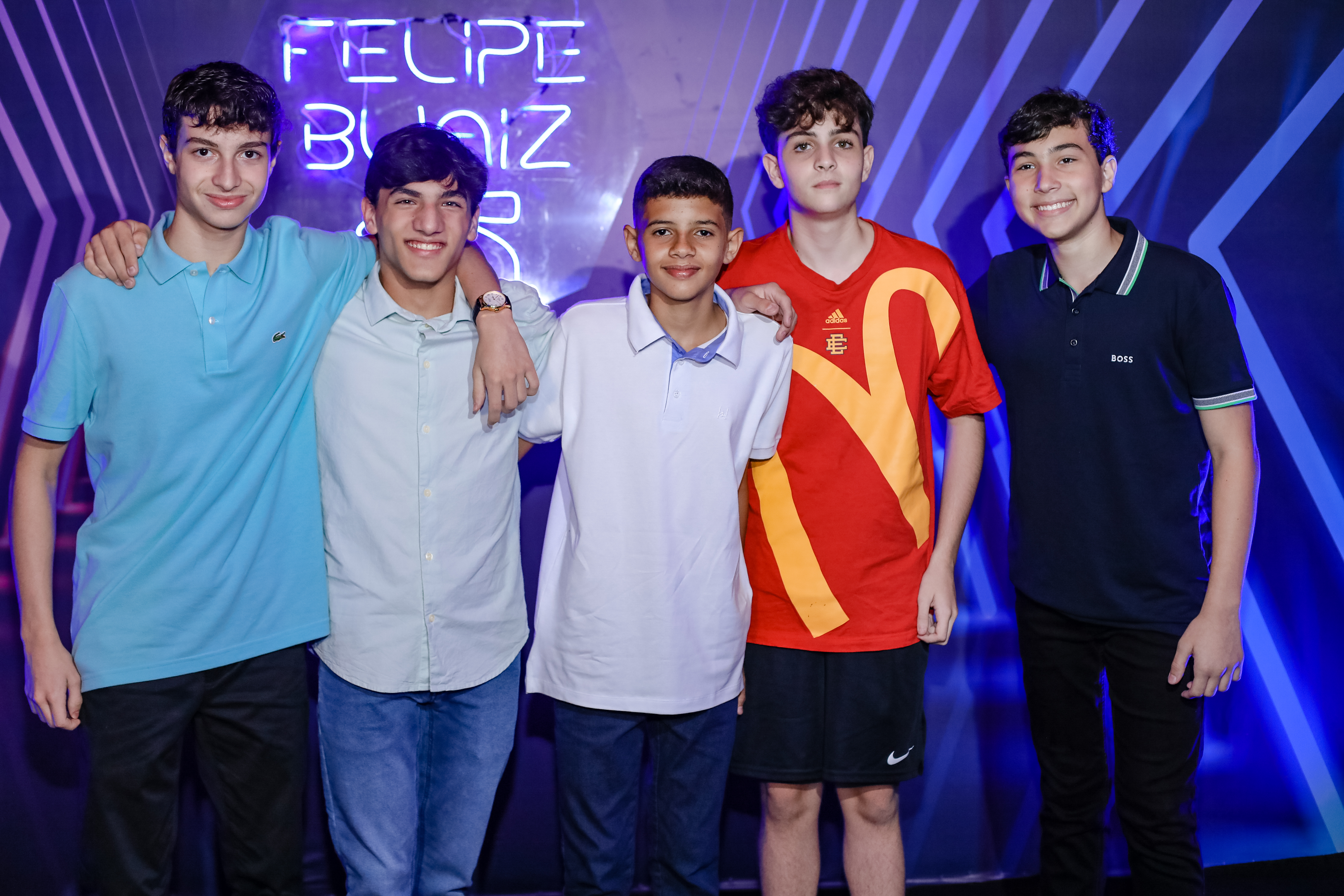 HZ | Felipe Buaiz comemora 15 anos com festa na Ilha do Frade | A Gazeta