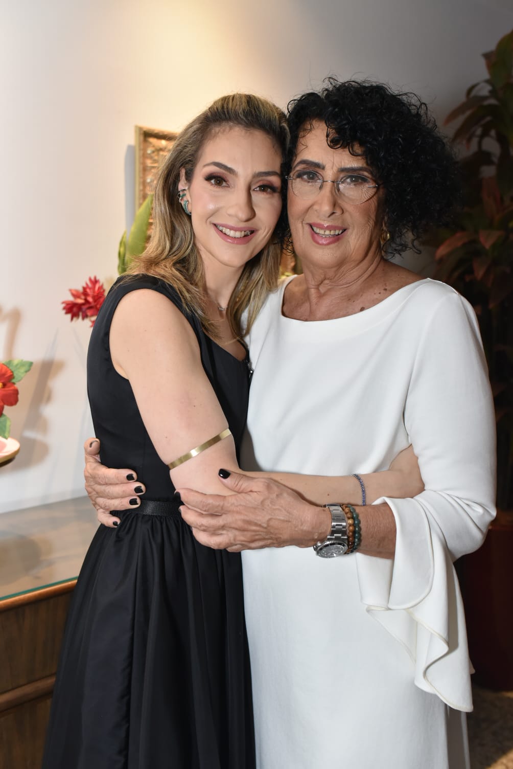 Simone Rizk celebra aniversário com jantar em Vitória; veja fotos | HZ ...