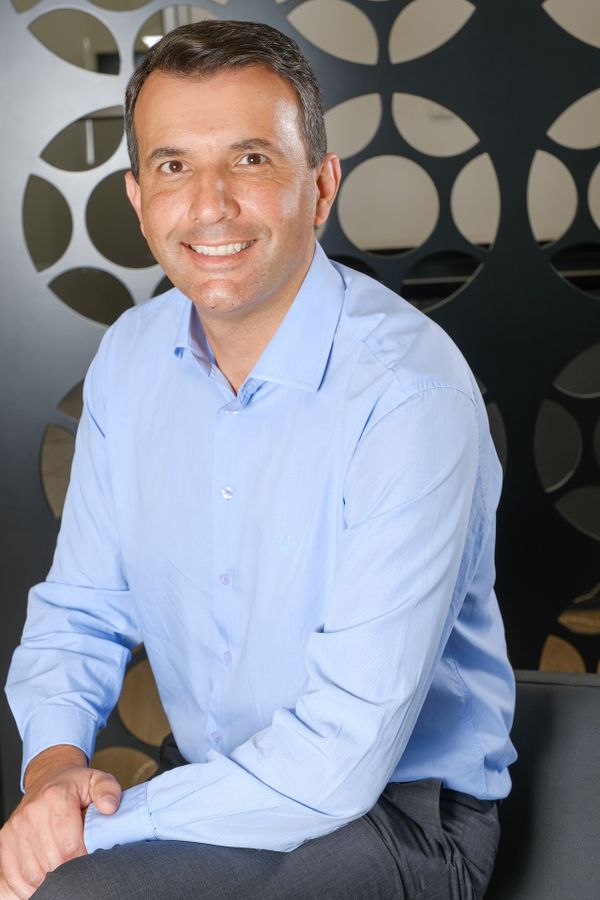 Fábrica de micro-ônibus comemora 25 anos com 77 mil veículos produzidos ...