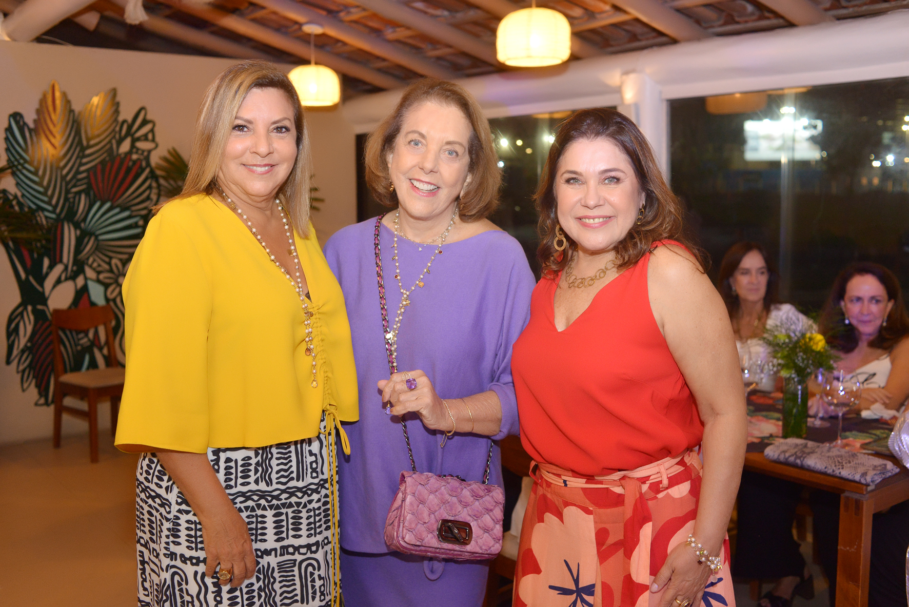 Heliane Duarte e Rita Tristão comemoram aniversários na Curva da Jurema ...