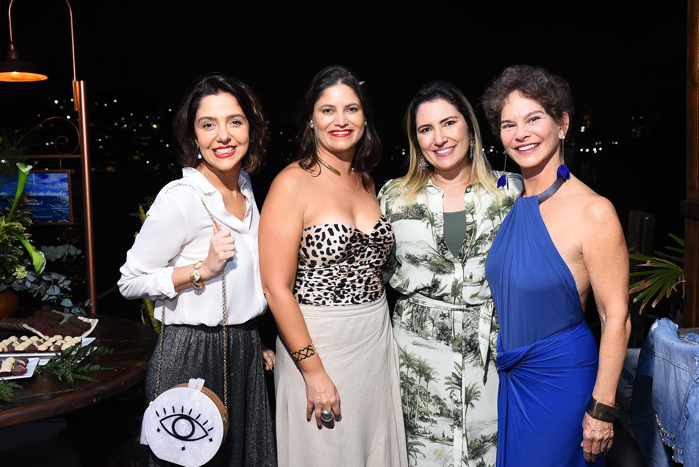 Antonio Lievori celebra 54 anos em sunset party em Vila Velha | HZ | A ...