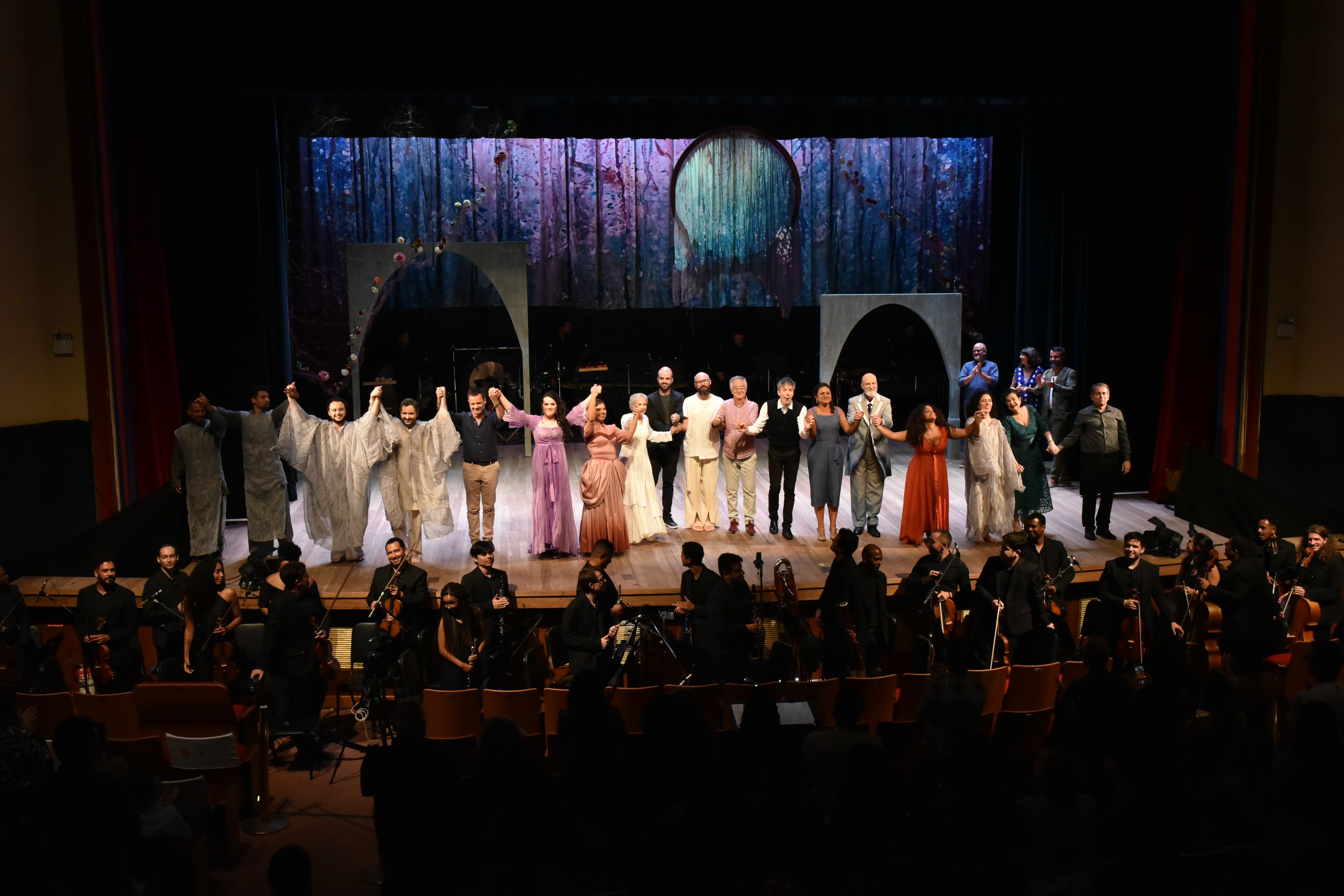 HZ | Veja quem conferiu a ópera inédita 'Contos de Júlia' em Vitória ...