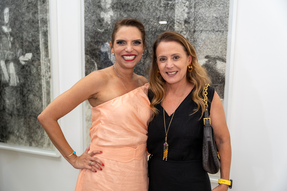 HZ | Veja quem prestigiou o lançamento da linha home de Bruna Medeiros ...