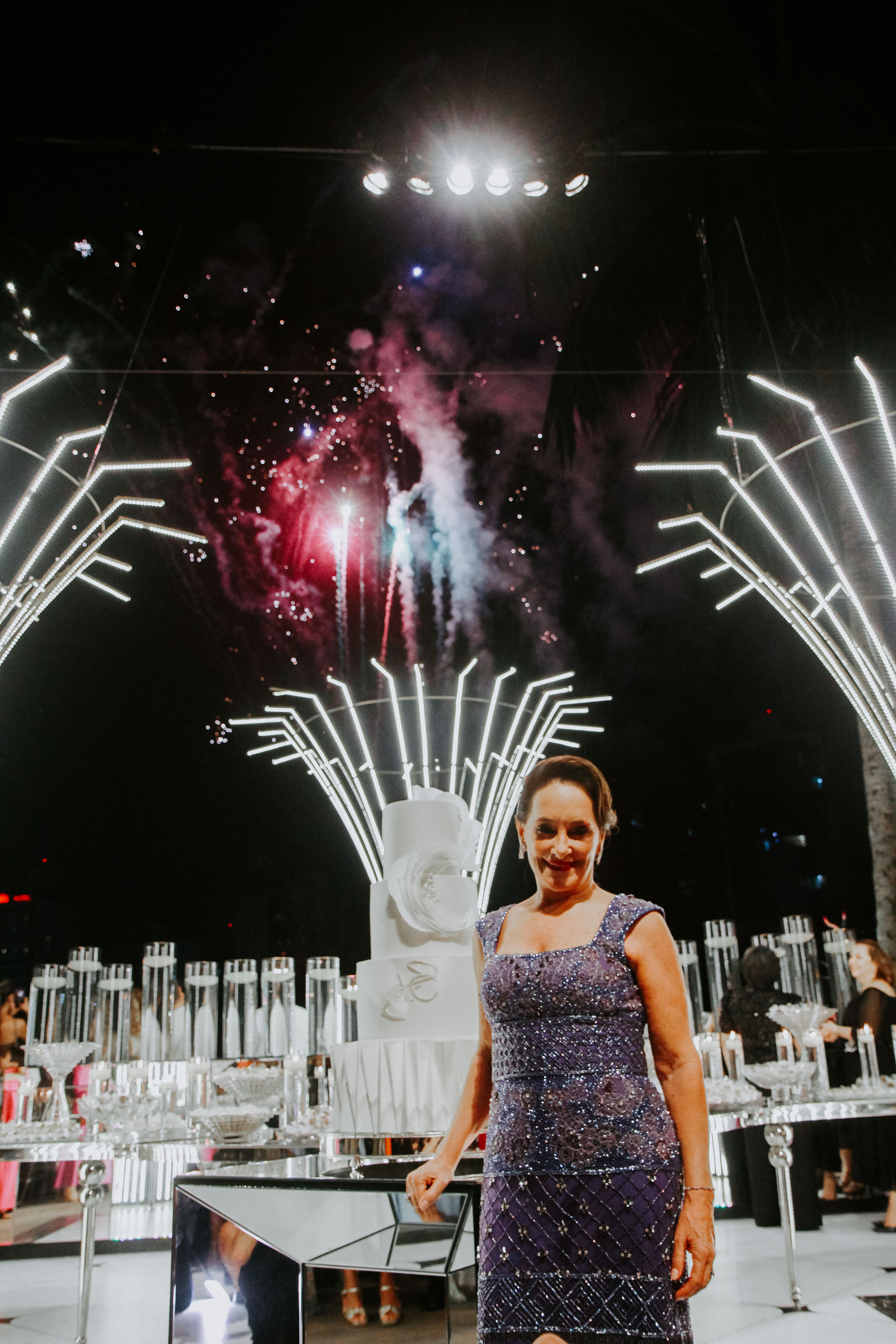 Ana Claudia Ceolin celebra 60 anos com festão em Vitória; fotos e vídeo ...