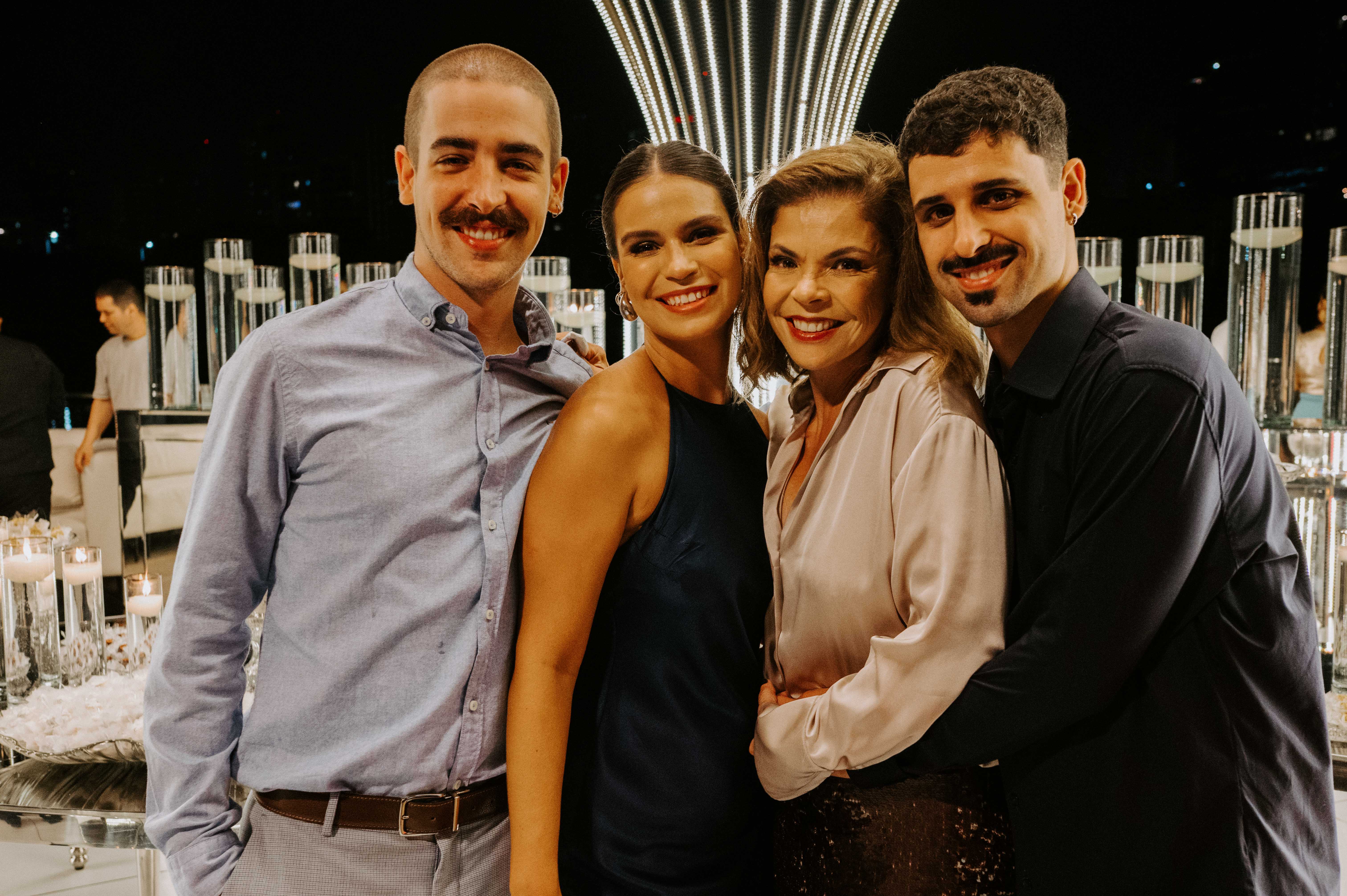 Ana Claudia Ceolin celebra 60 anos com festão em Vitória; fotos e vídeo ...