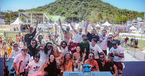 Veja como foi a homenagem a Alexandre Lima na Prainha, em Vila Velha | HZ