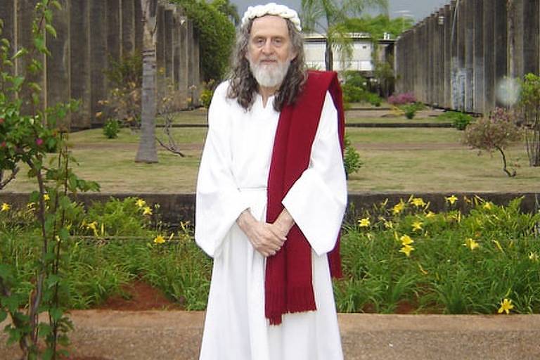 HZ | Inri Cristo, catarinense que se diz Jesus reencarnado, altera nome ...